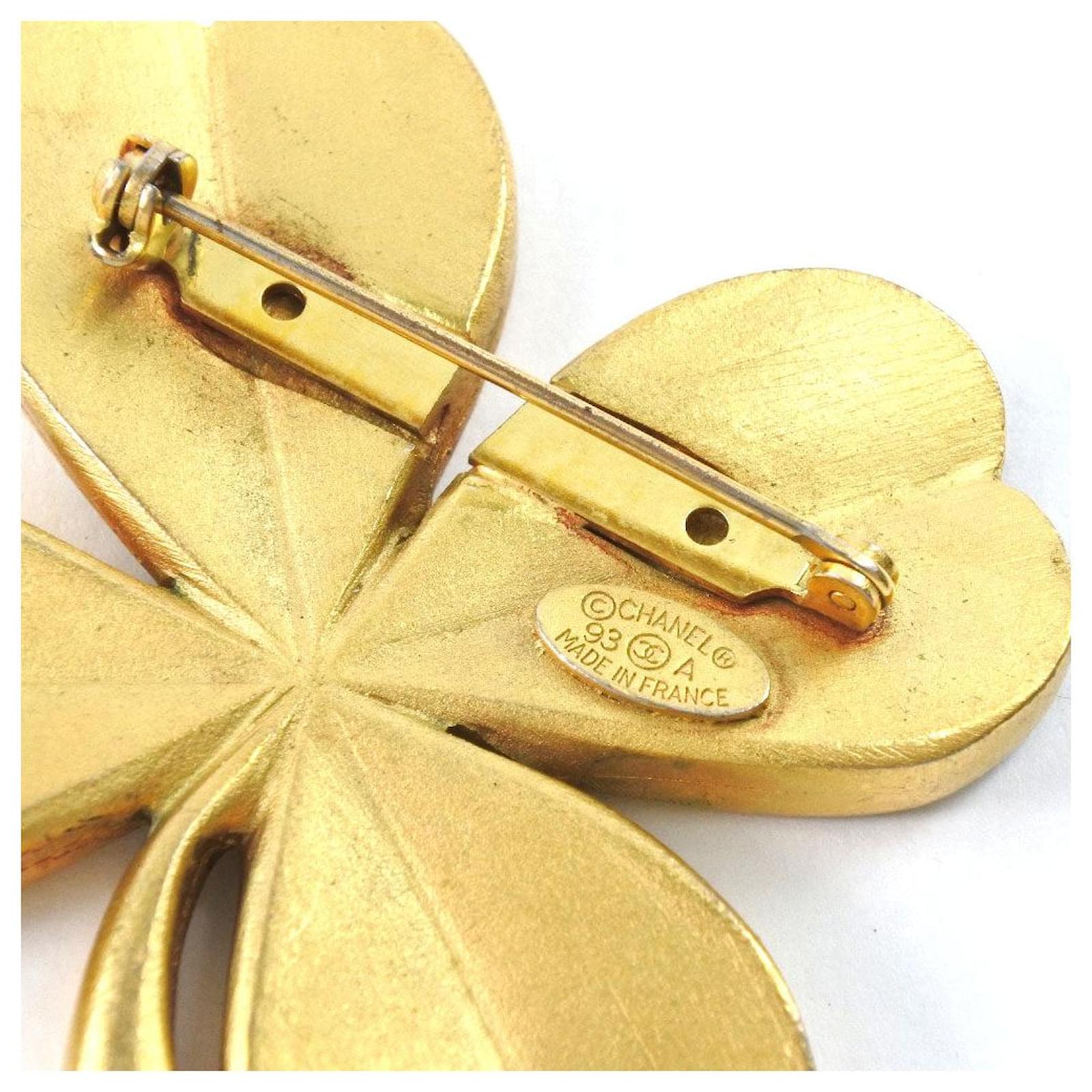 Chanel Trèfle Plaqué or Doré ref.760864 - Joli Closet