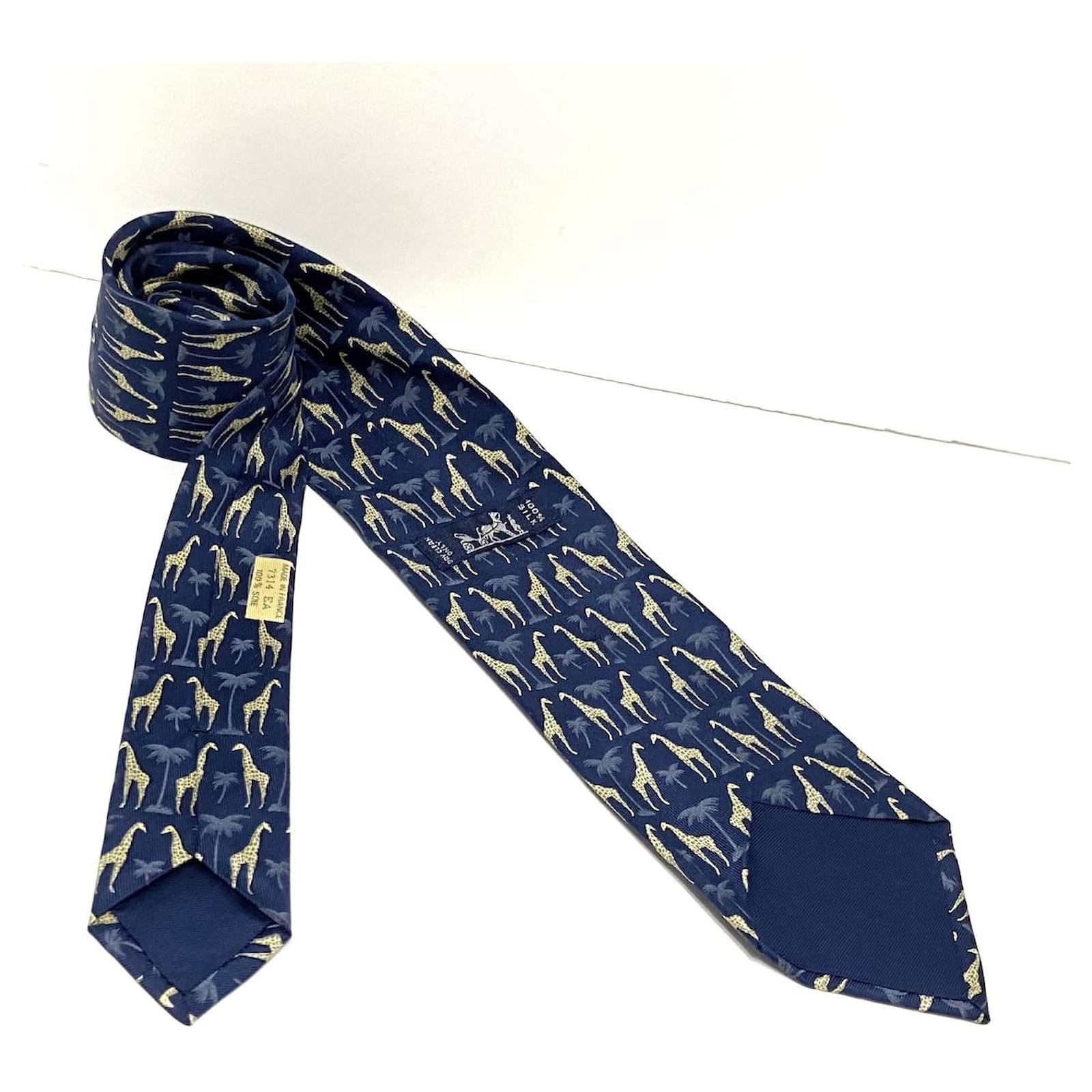 Hermès Hermes Navy blue Silk ref.763326 - Joli Closet