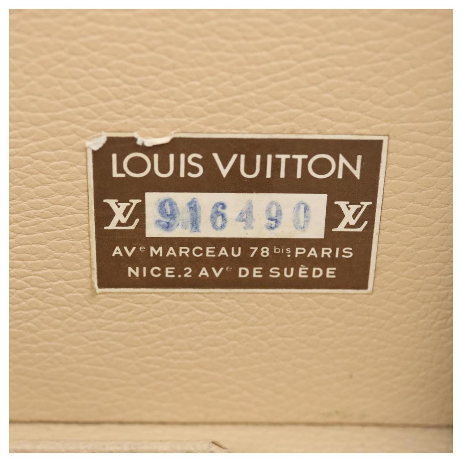 Louis Vuitton Président Brown Cloth ref.775554 - Joli Closet