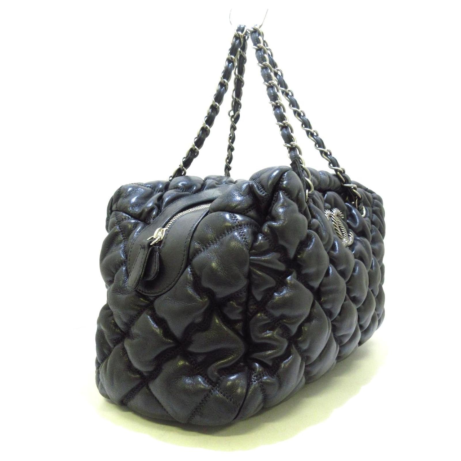 Chanel Bubble Quilt Black Leather ref.776453 - Joli Closet