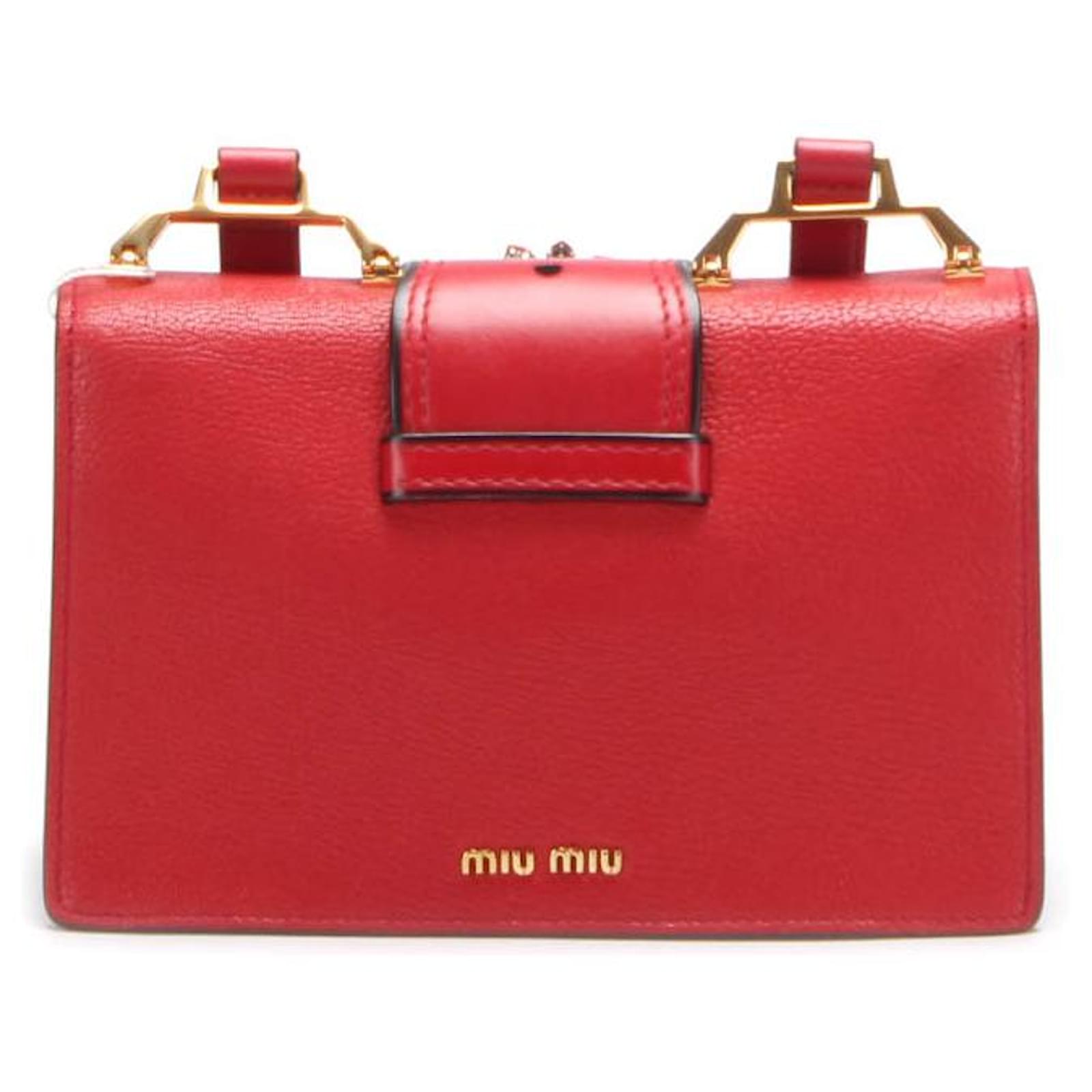 miu miu Red Leather ref.779456 - Joli Closet