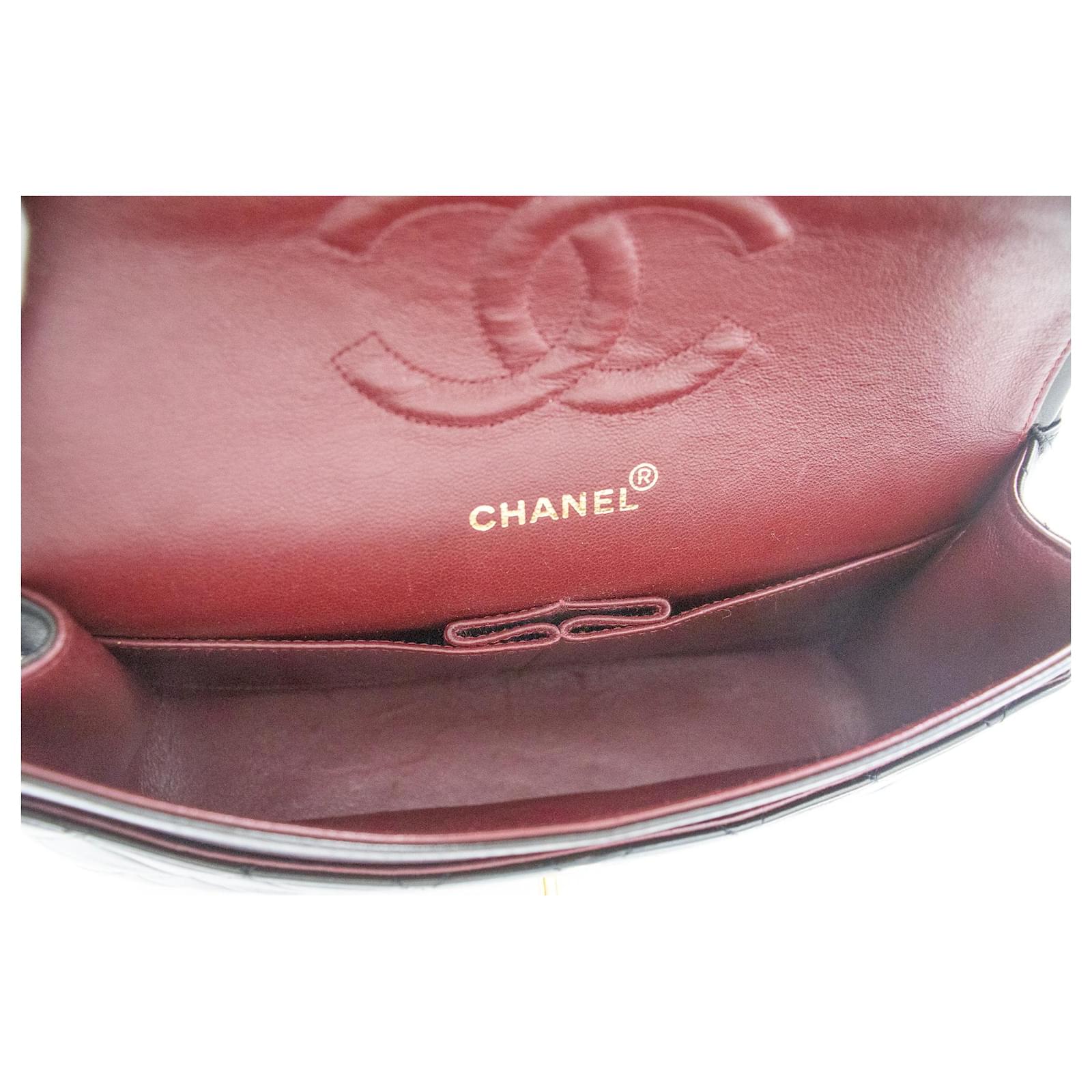 Chanel Timeless Black Leather ref.785987 - Joli Closet