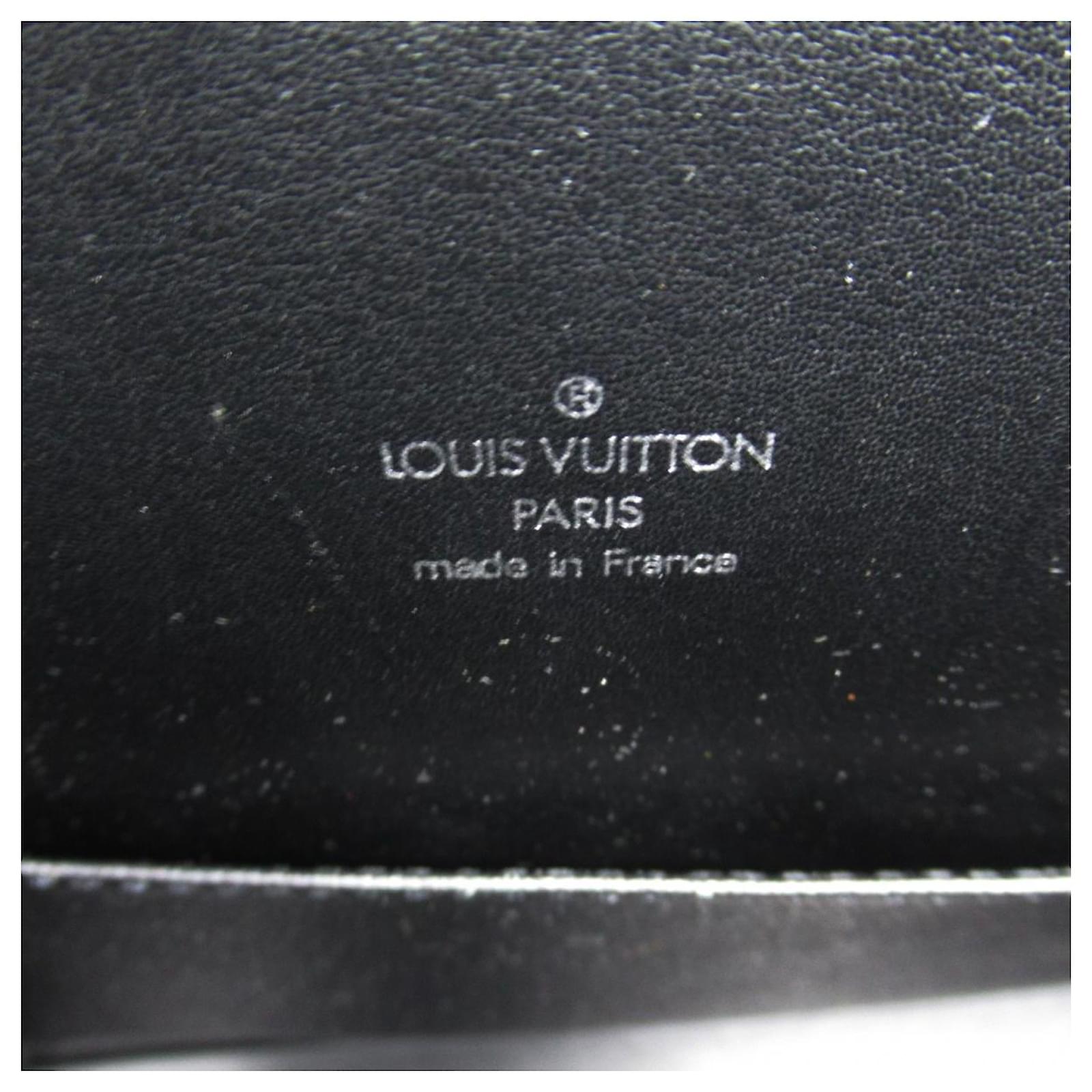 Louis Vuitton Lozan Nero Vitello simile a un vitello ref.788348 - Joli ...