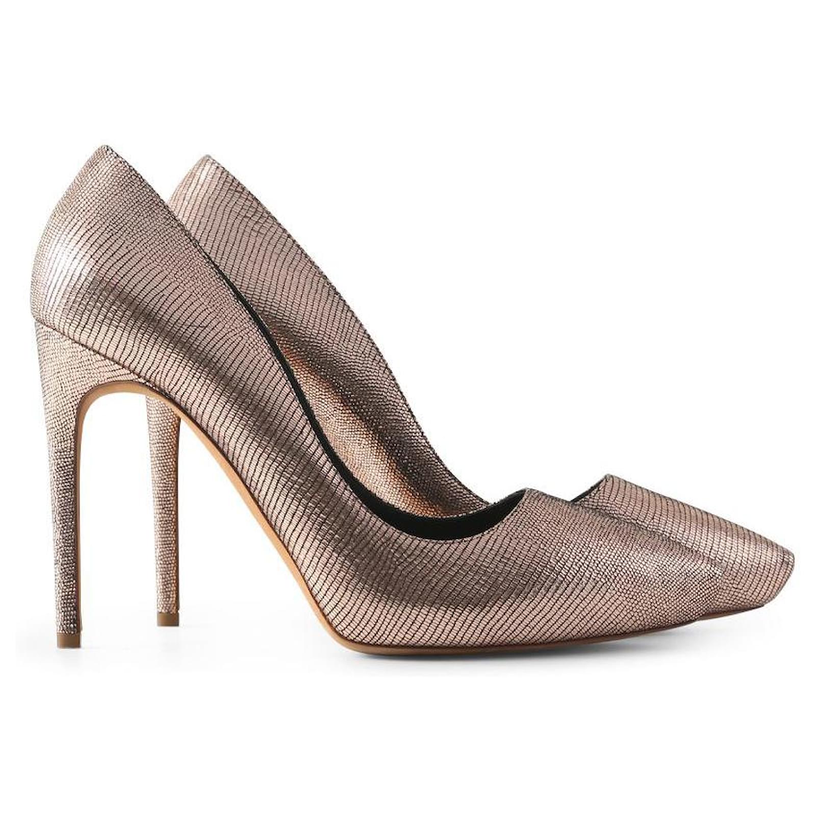 Rupert Sanderson Metallic Bronze Leather Malory Pumps ref.789859 - Joli ...