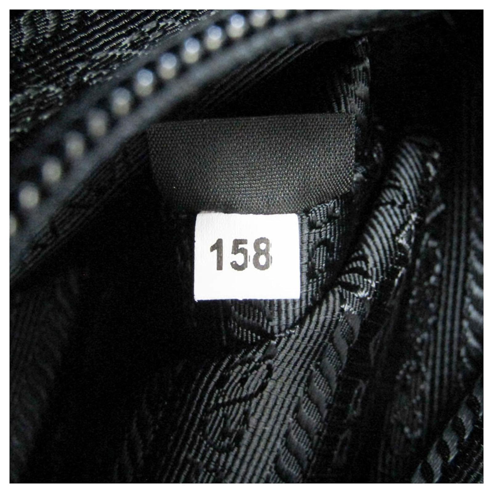 Prada Vela Synthétique Noir ref.790349 - Joli Closet