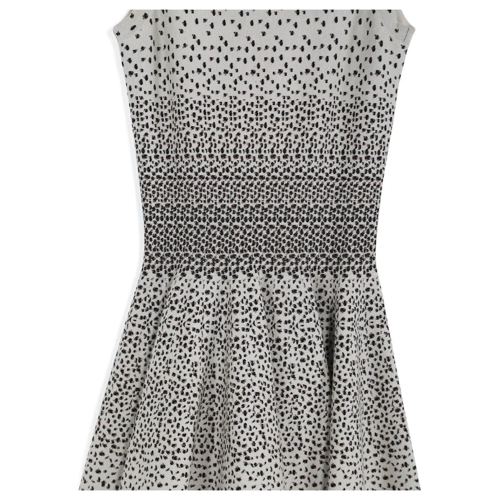Alaïa Alaia Mini-robe évasée en laine noire et blanche Coton Écru ref ...