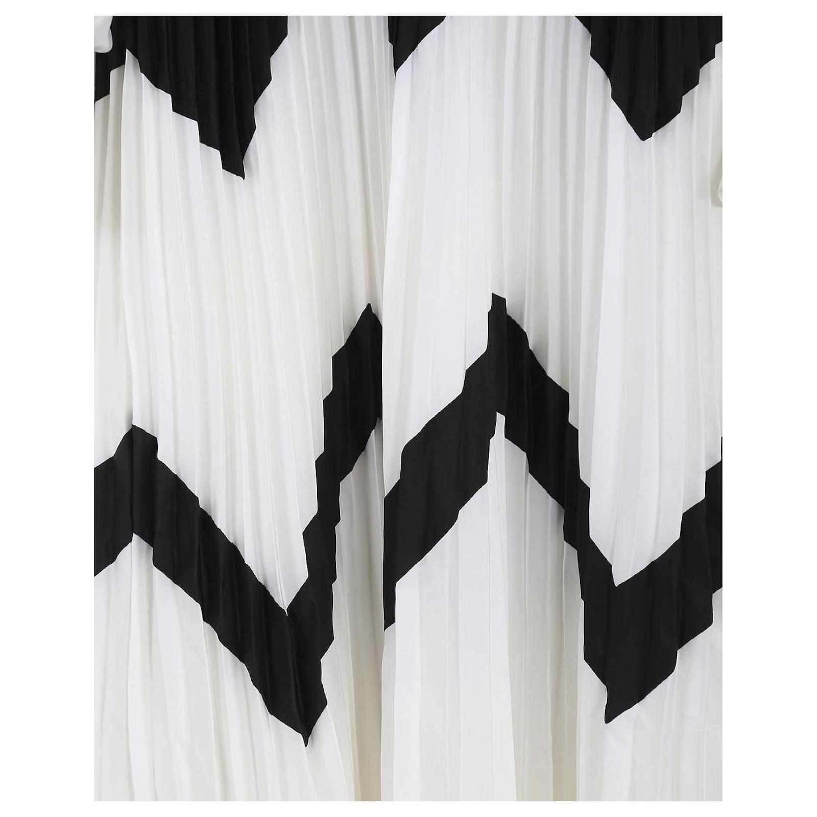 Self portrait Robe à panneaux plissés en zigzag en polyester noir et ...