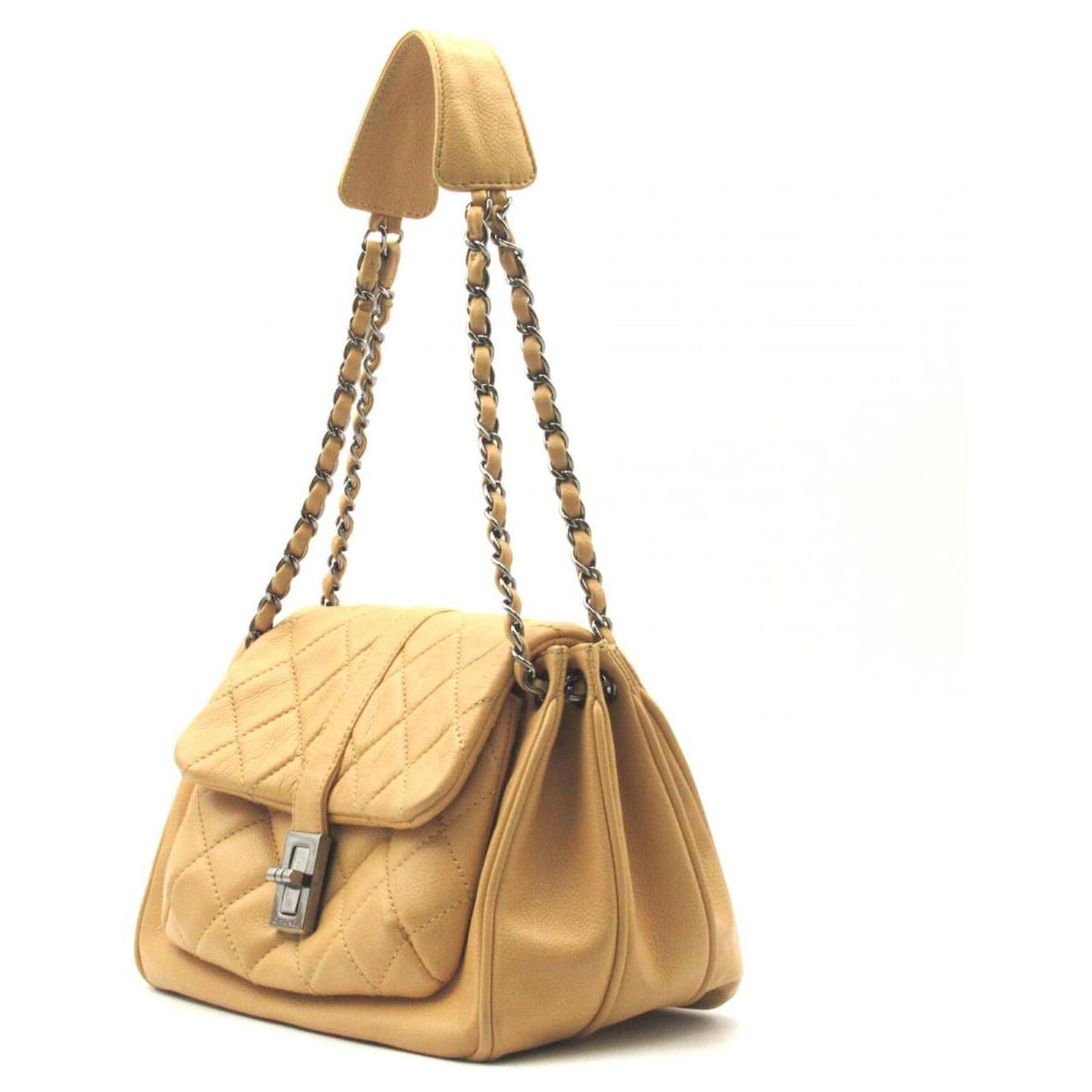 Chanel Matelasse Accordion Flap Bag Beige Leather ref.798153 - Joli Closet