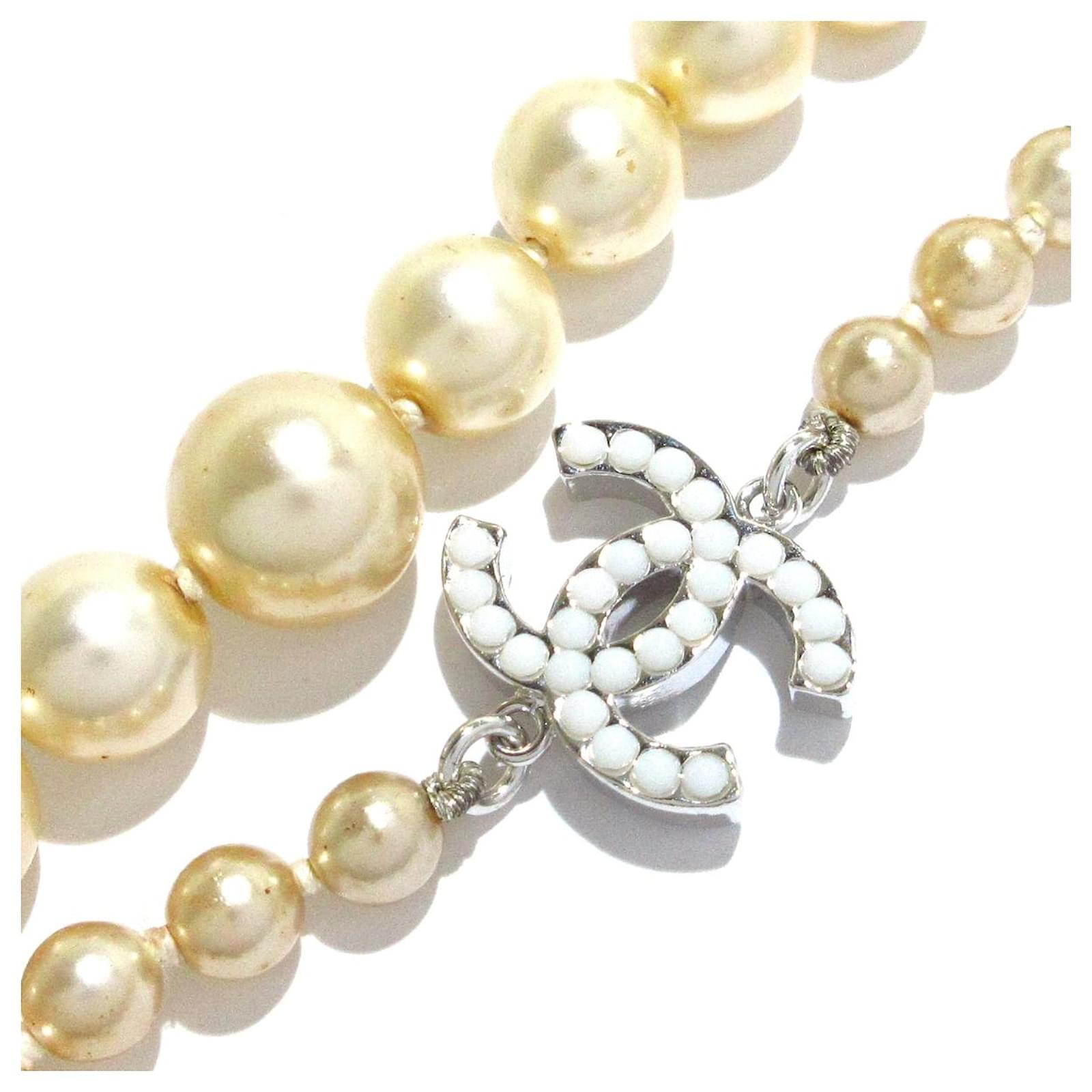 Chanel COCO Mark Perle Blanc ref.800404 - Joli Closet