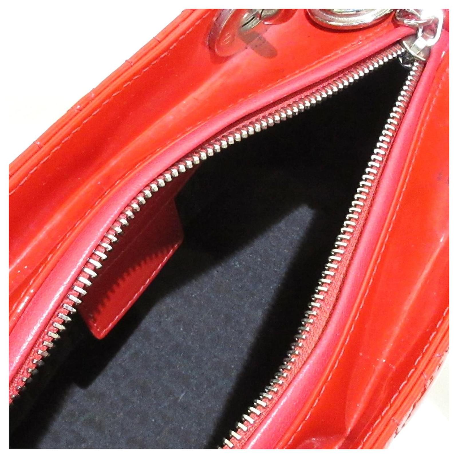 Dior Lady Dior Medium Red Patent leather ref.815401 - Joli Closet