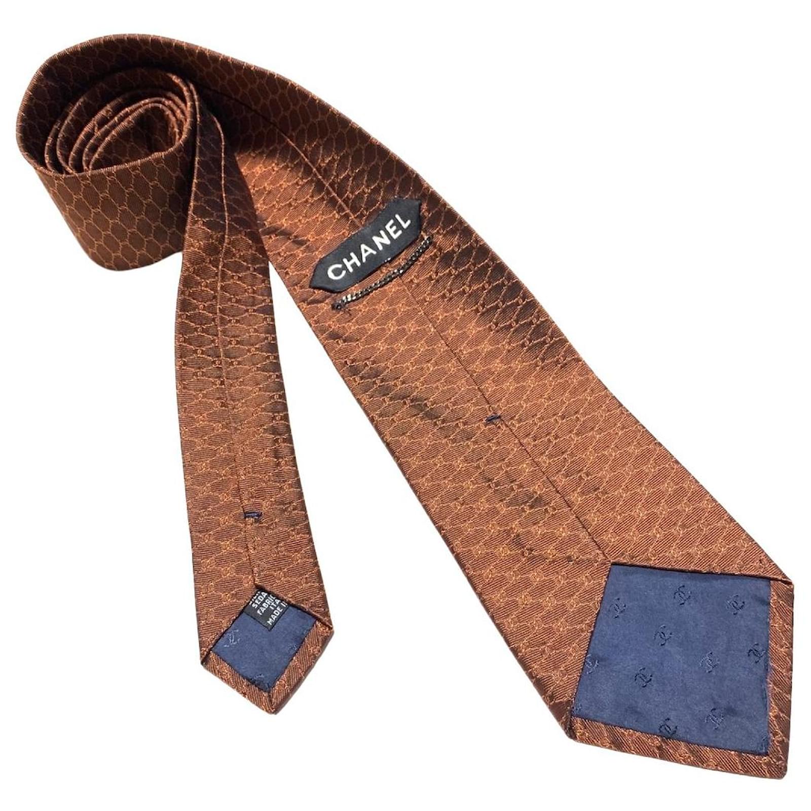 Chanel Brown Silk ref.821420 - Joli Closet
