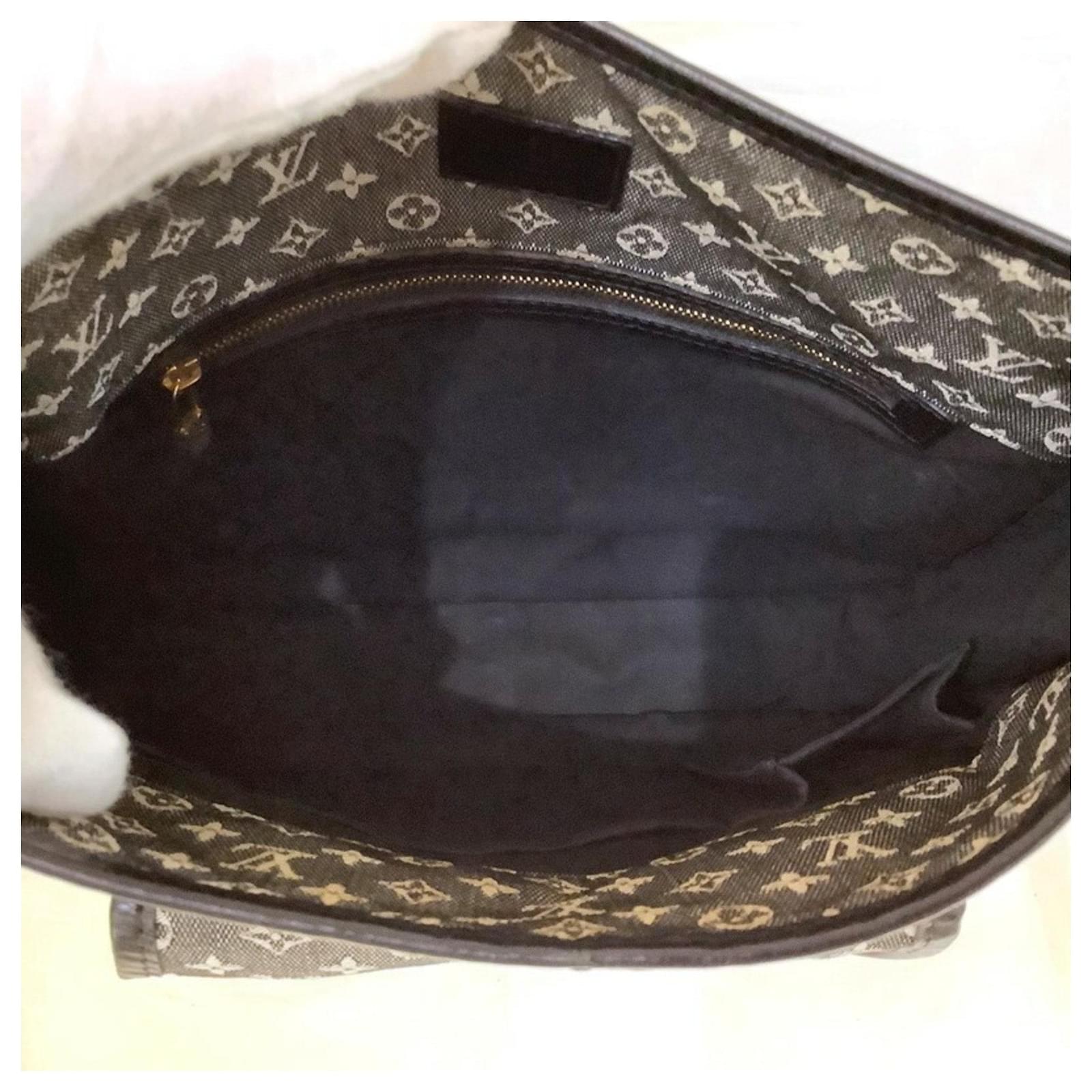 Louis Vuitton Leinwand ref.822812 - Joli Closet