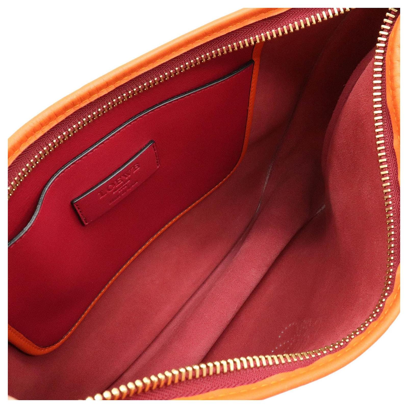 Loewe Red Leather ref.823485 - Joli Closet