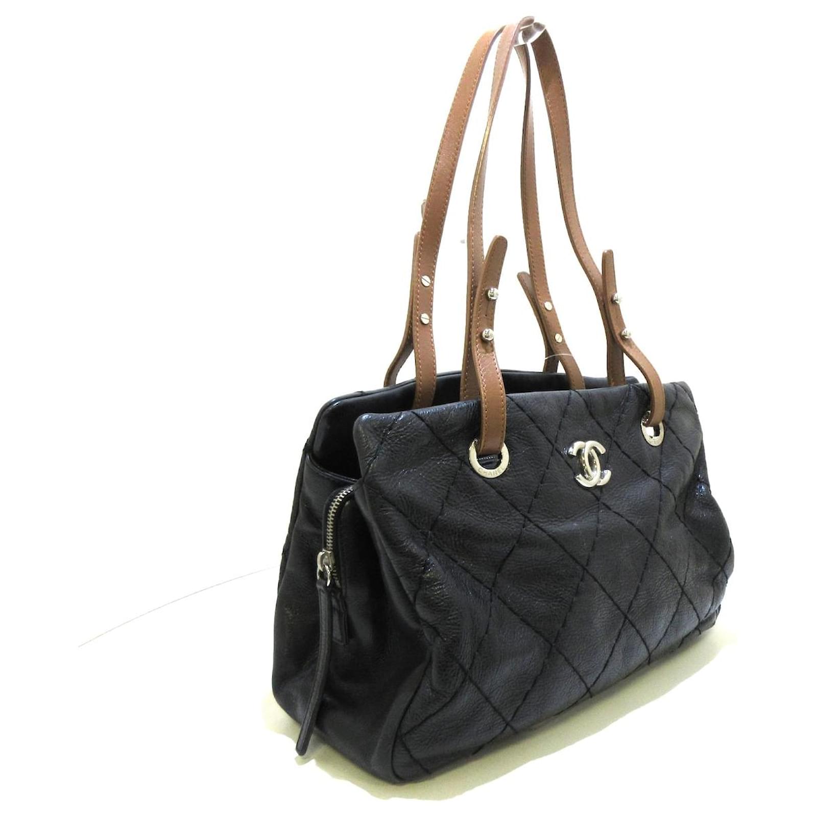 Chanel Black Metal ref.836577 - Joli Closet