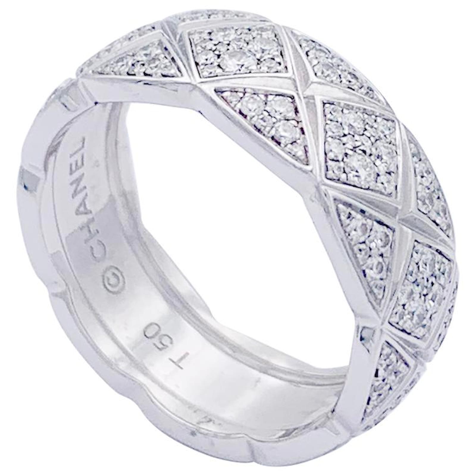 Bague Chanel, “Coco Crush”, or blanc et diamants. ref.841851 - Joli Closet