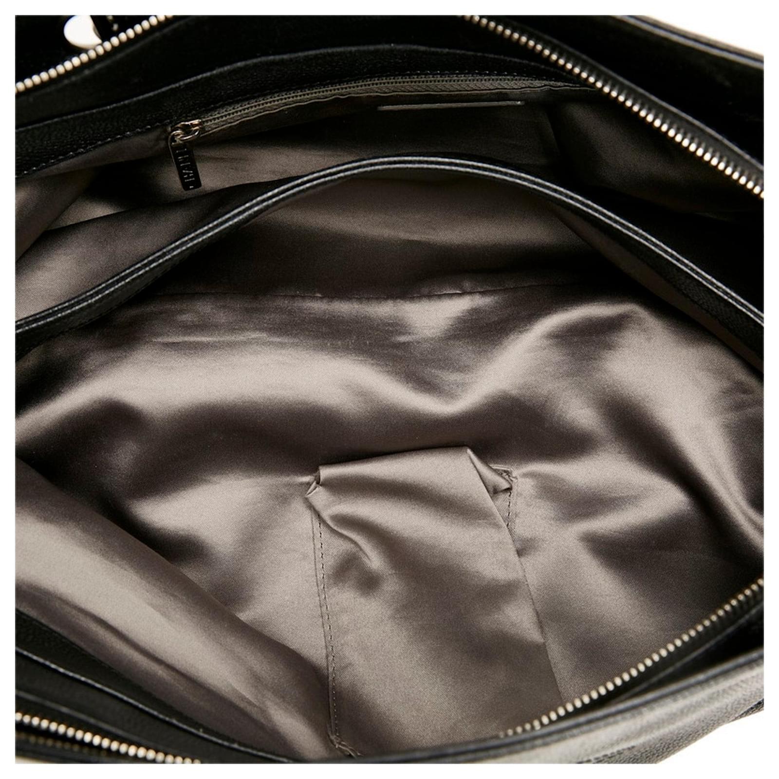 Chanel shoulder bag Black Leather ref.842136 - Joli Closet