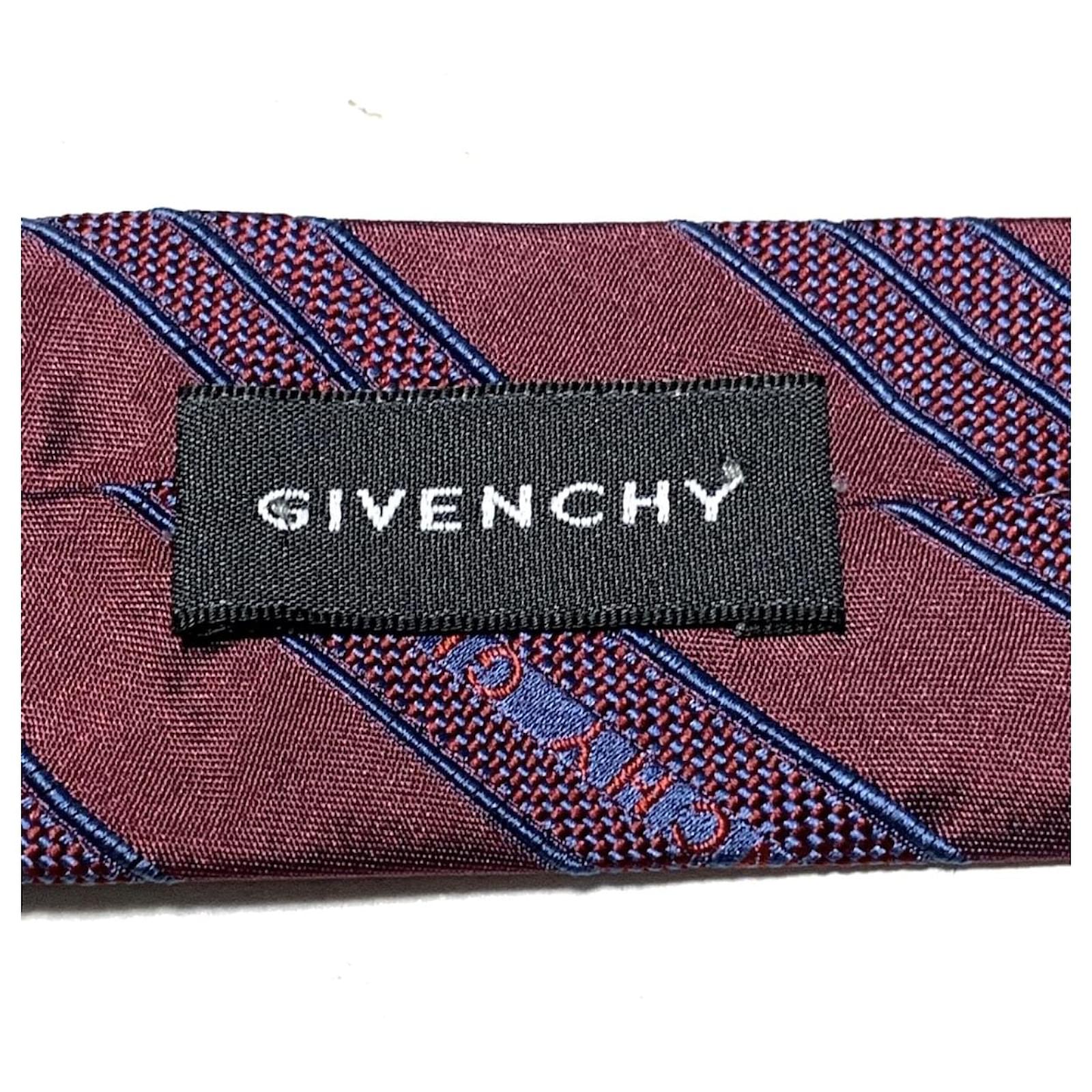 GIVENCHY Multiple colors Silk ref.844793 - Joli Closet