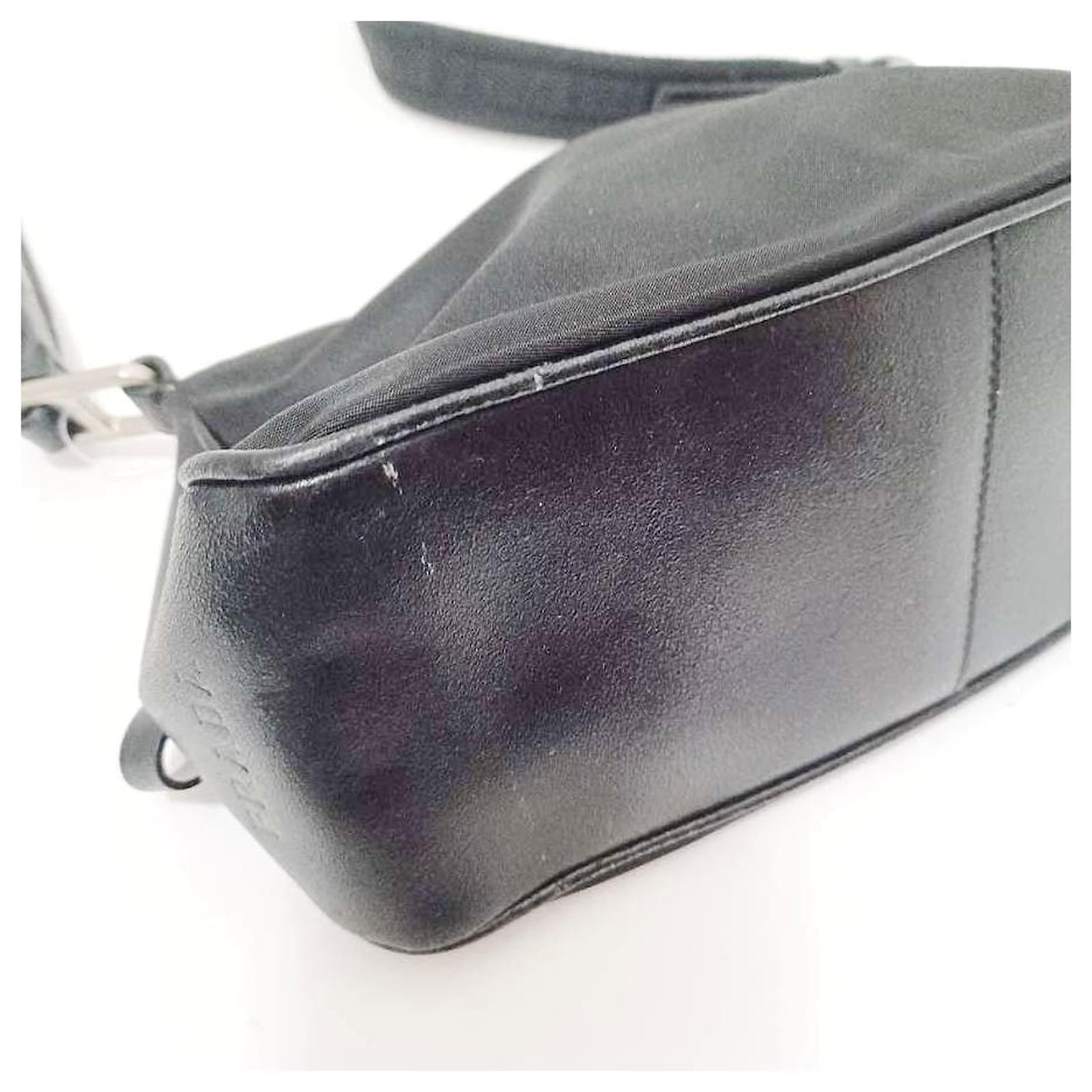 Prada Black Leather ref.845386 - Joli Closet