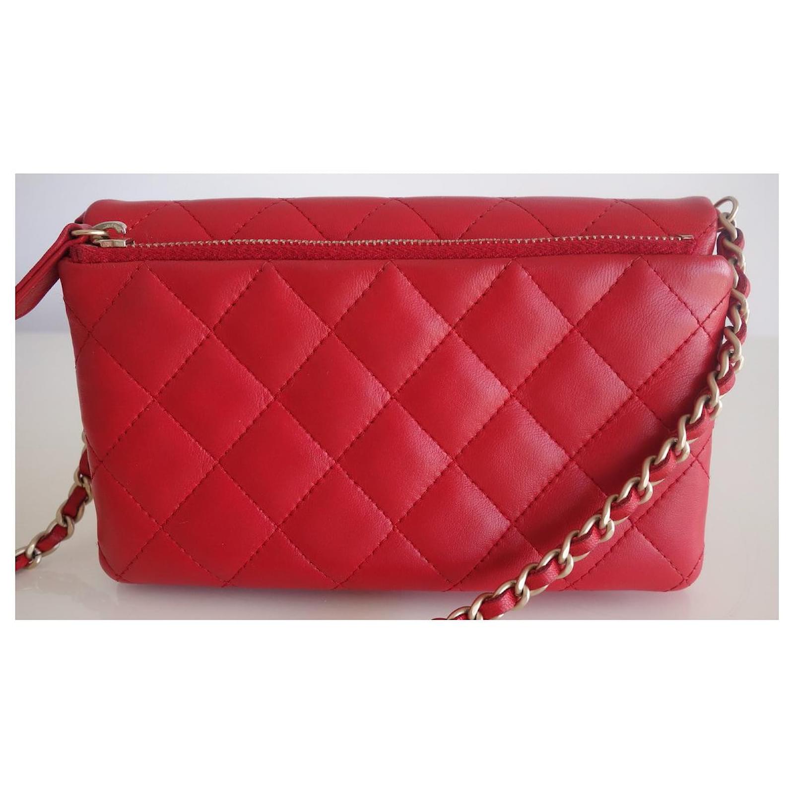 Chanel coral wallet on chain Leather ref.849723 - Joli Closet