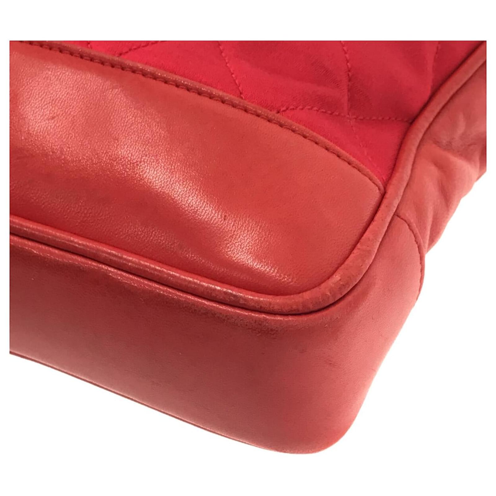 Chanel Red Pony-style calfskin ref.850985 - Joli Closet