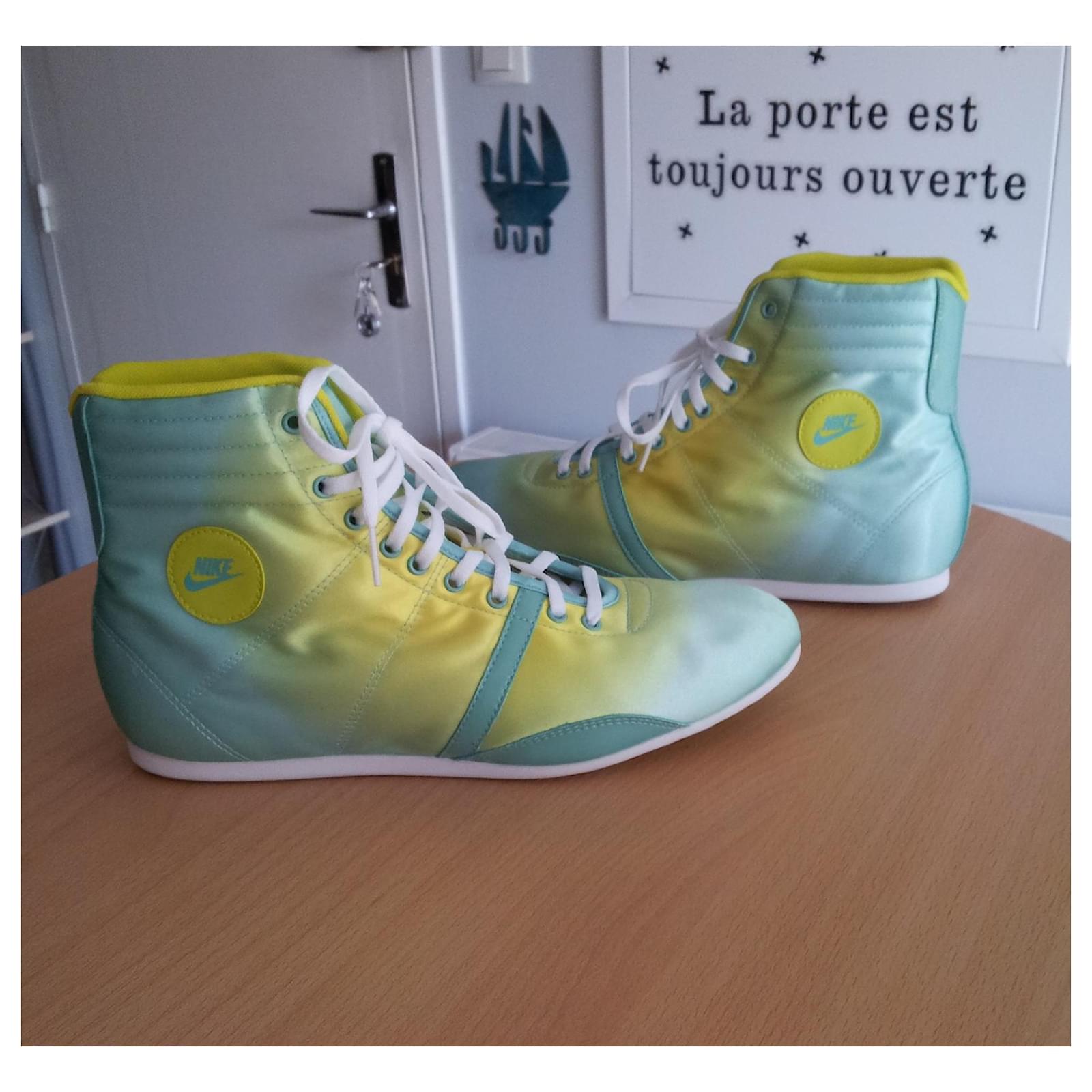Nike EDITION LIMITEE Multicolore ref.852168 - Joli Closet