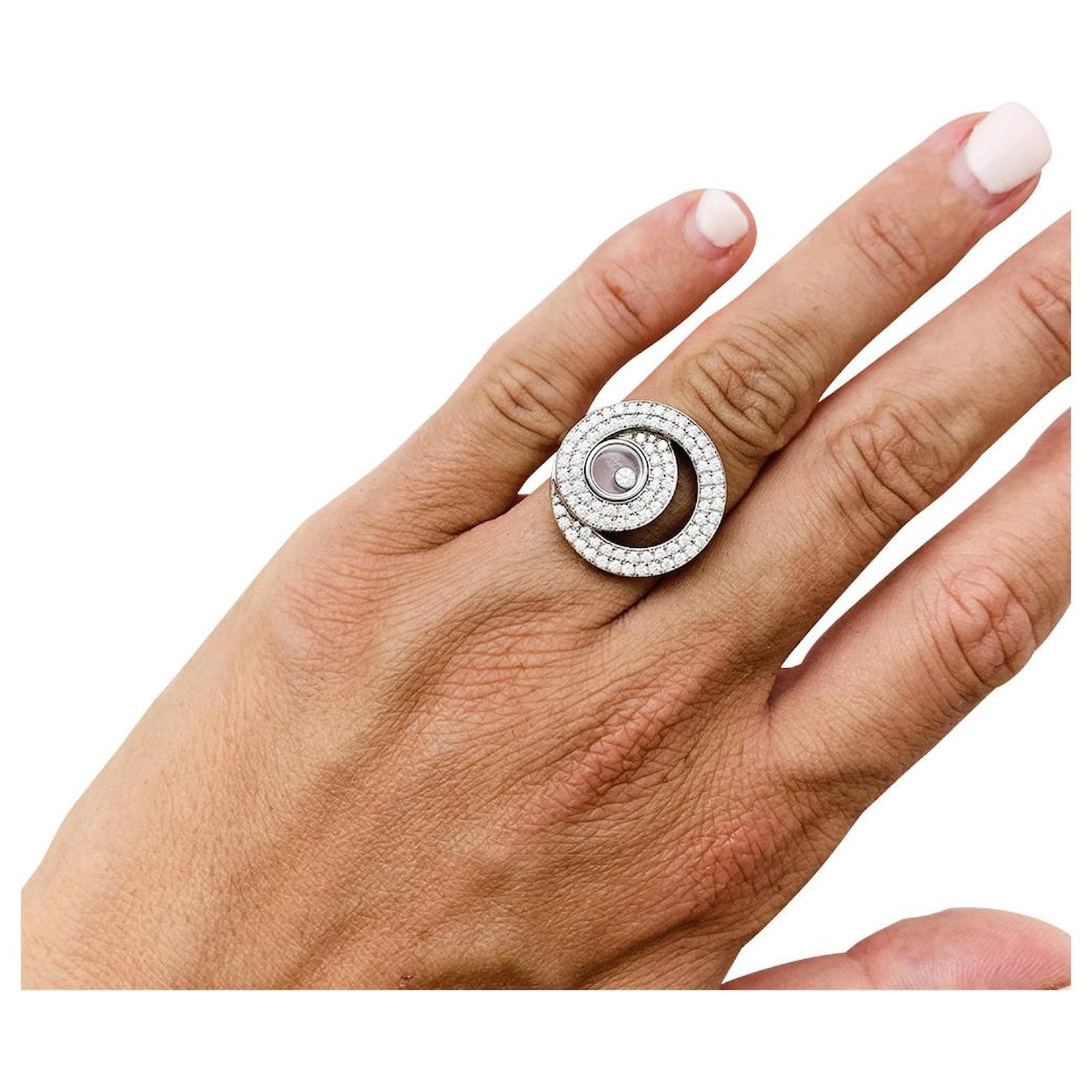 Chopard ring ,"Happy Diamonds", white gold and diamonds. ref.861092 ...