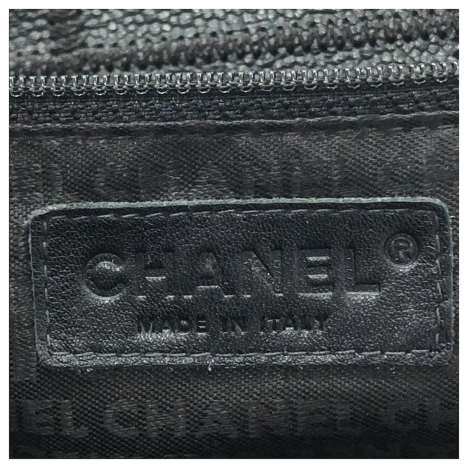 Chanel Chocolate bar Black Leather ref.863078 - Joli Closet