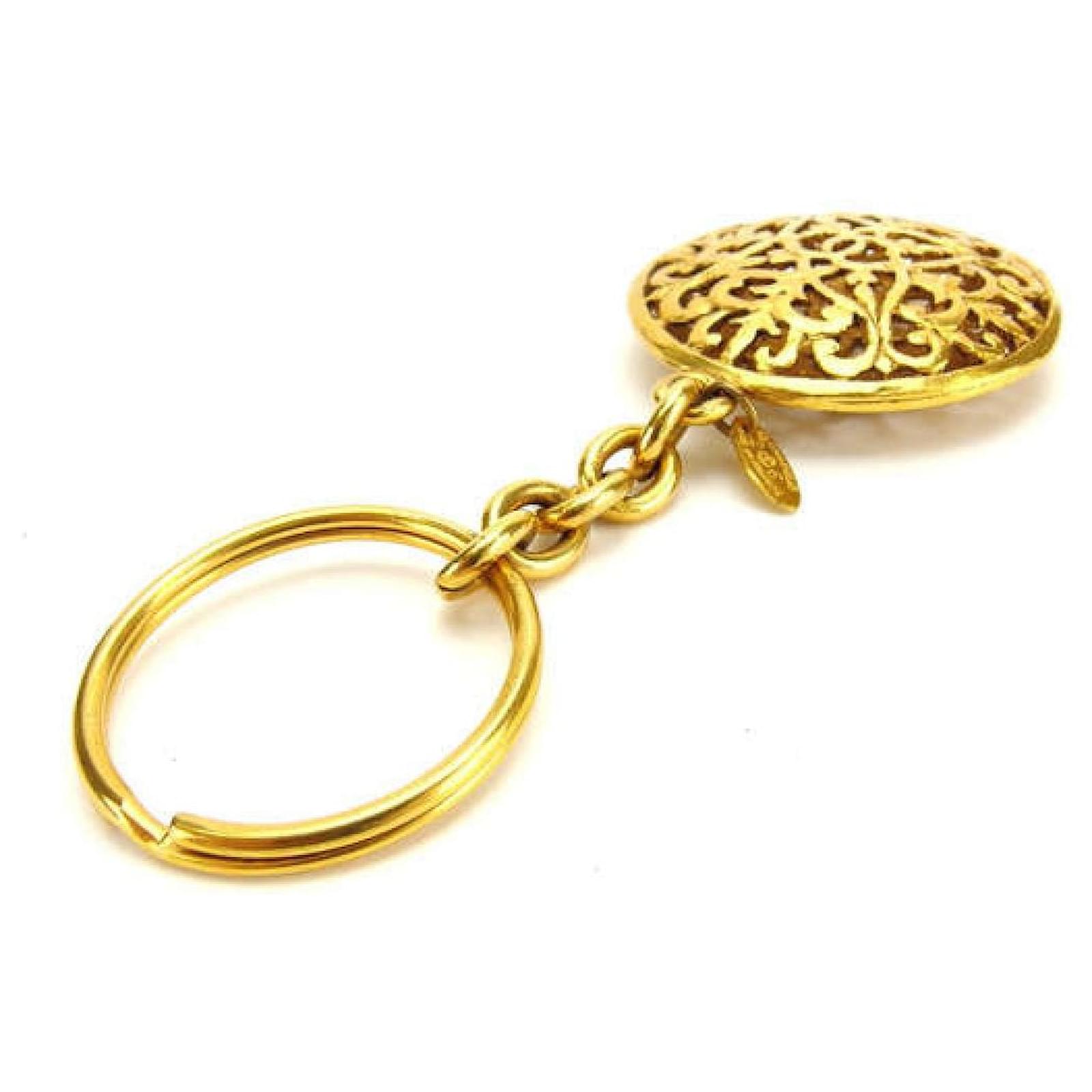 *Chanel Coco Mark Motif Gold Key Holder Gold hardware ref.869197 - Joli ...