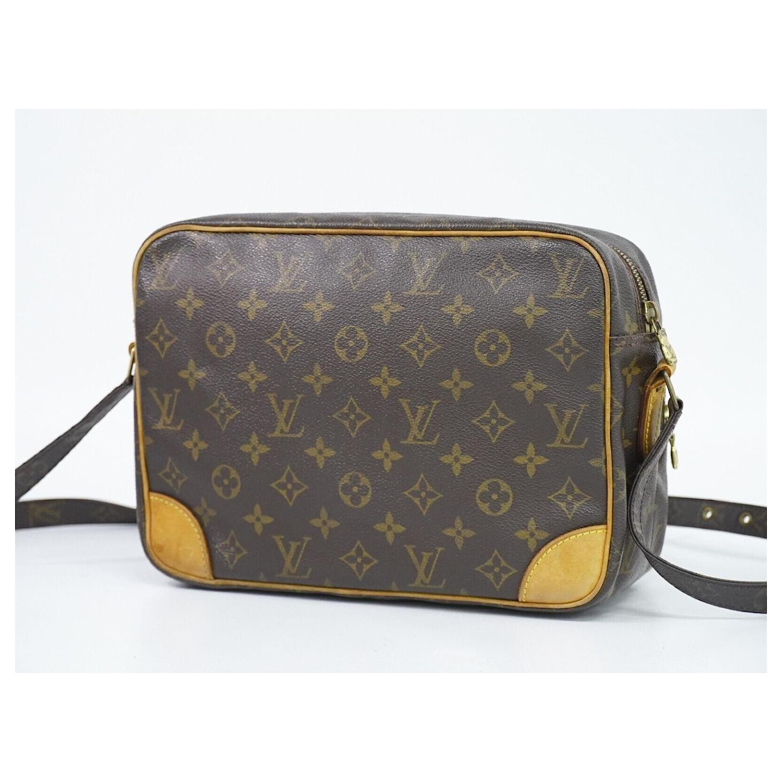 Louis Vuitton Nile Brown Cloth ref.889428 - Joli Closet