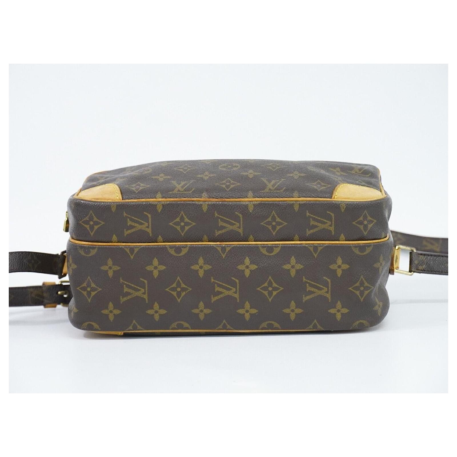 Louis Vuitton Nile Brown Cloth ref.889428 - Joli Closet
