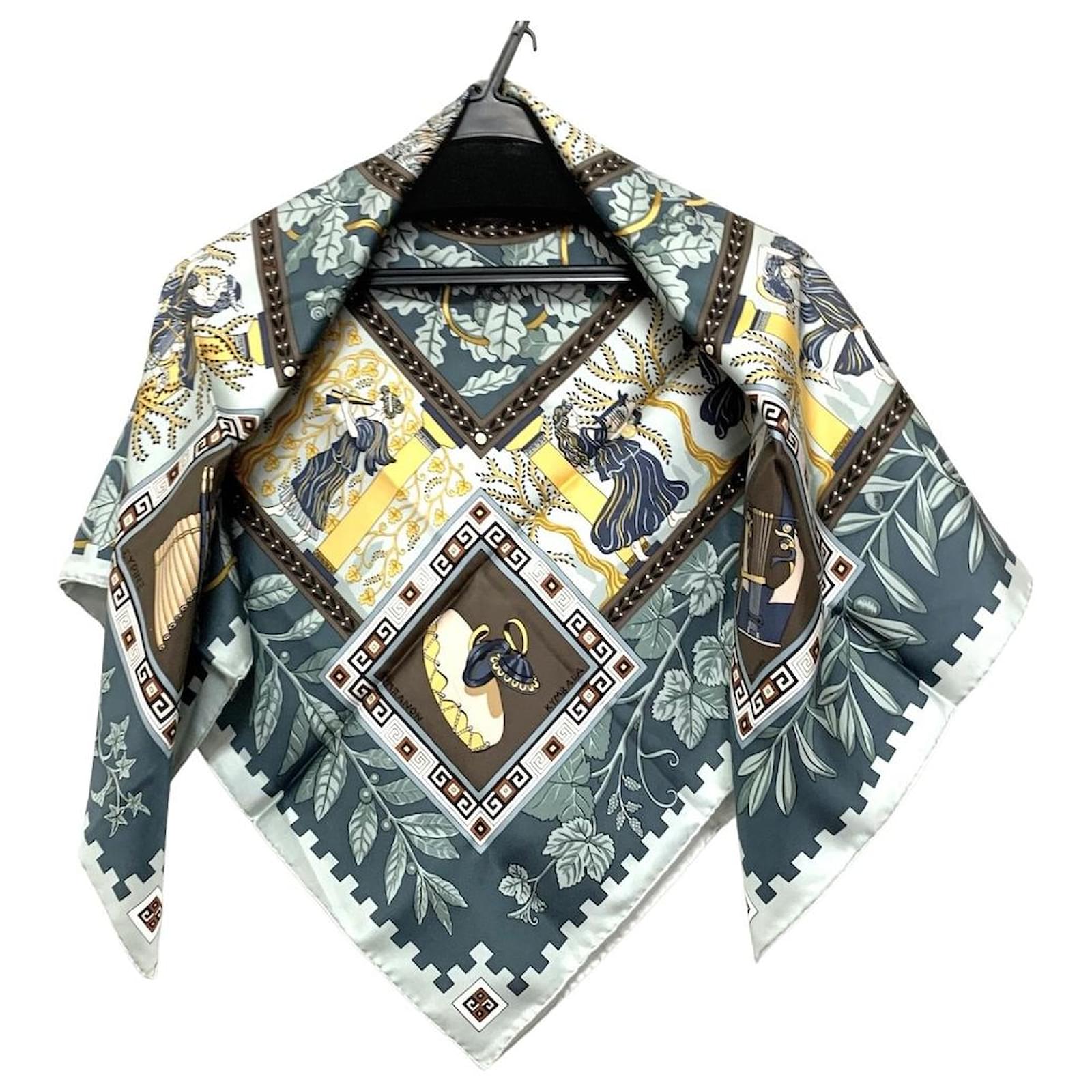 Hermès HERMES CARRE 90 Mehrfarben Seide ref.902825 - Joli Closet