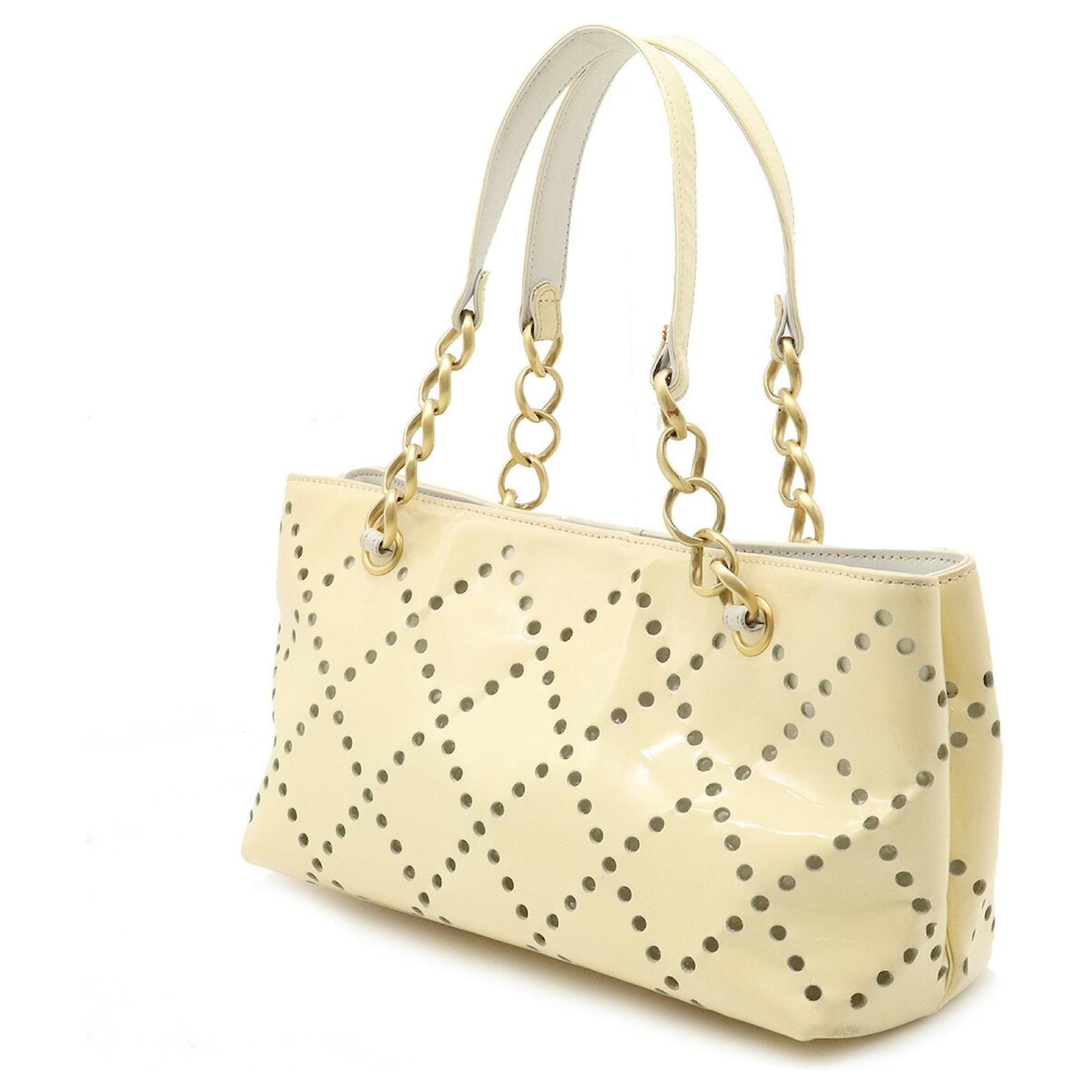 Chanel Beige Leather ref.905655 - Joli Closet