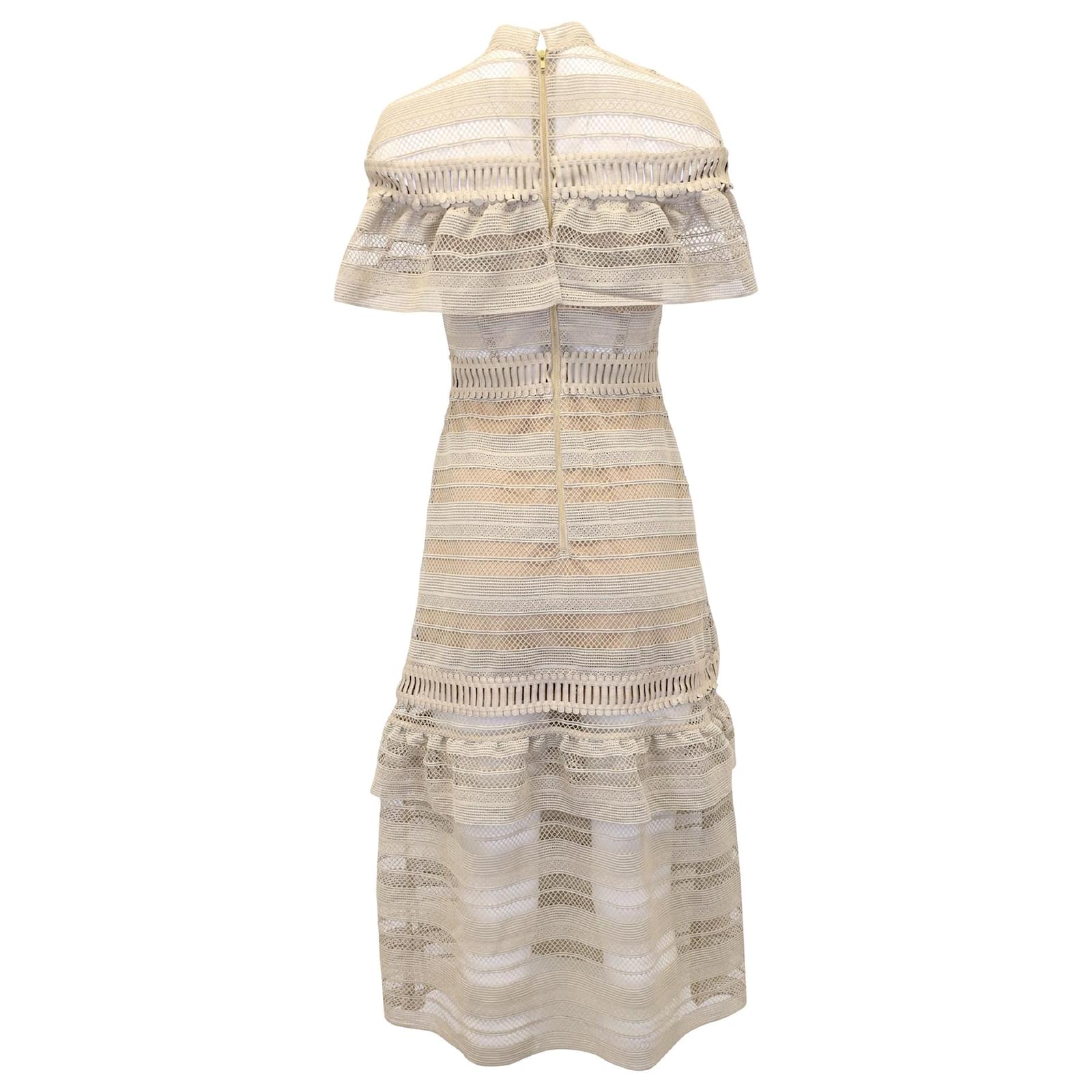 Self portrait Self-Portrait Robe mi-longue en dentelle à empiècement ...