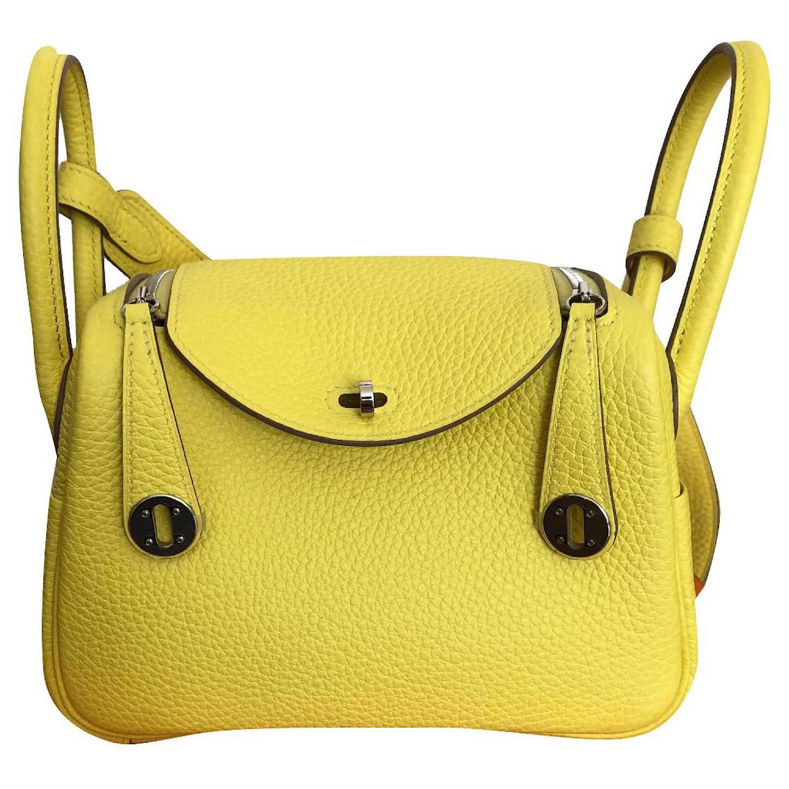 Hermès mini Lindy in Clemence bullcalf leather Yellow ref.909968 - Joli ...