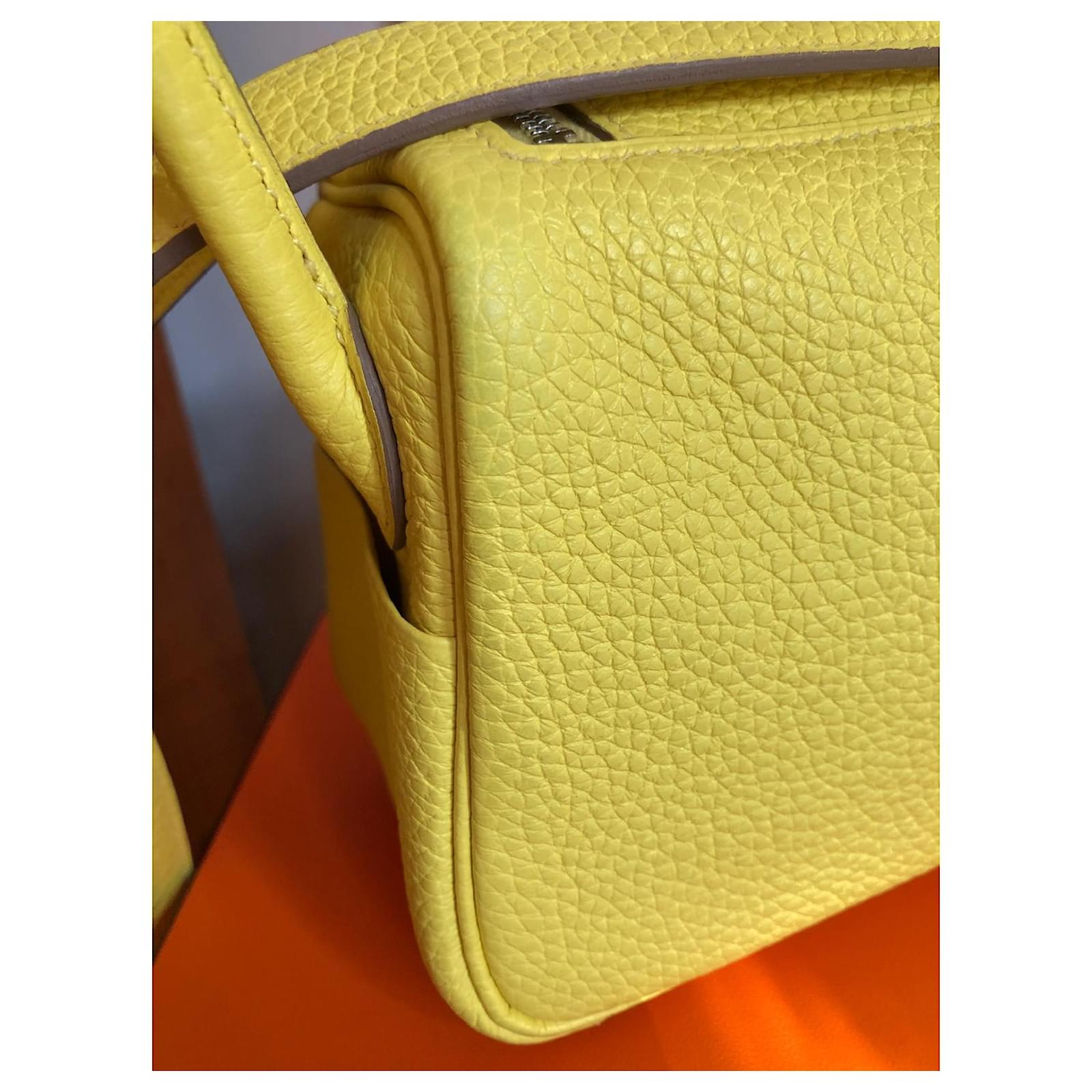 Hermès mini Lindy in Clemence bullcalf leather Yellow ref.909968 - Joli ...