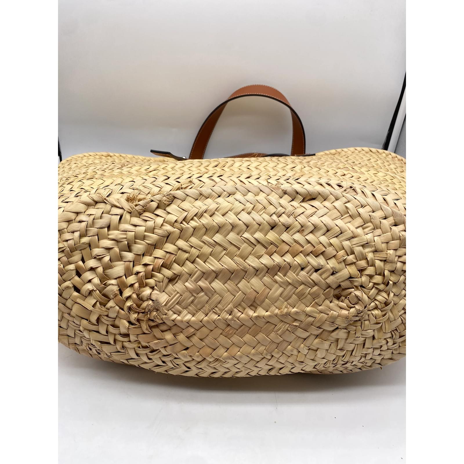 LOEWE Handbags T. Wicker Beige ref.910031 - Joli Closet