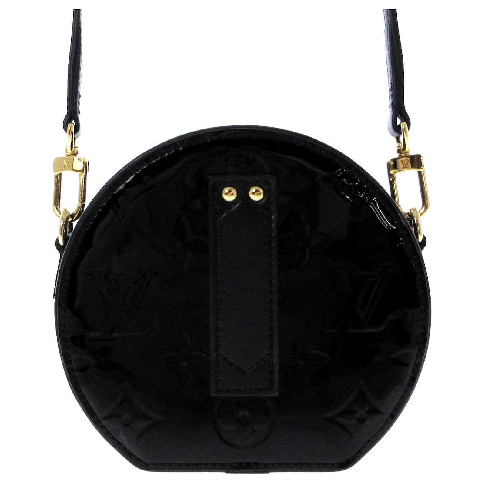 Louis Vuitton Boîte chapeau Black Patent leather ref.911923 - Joli Closet