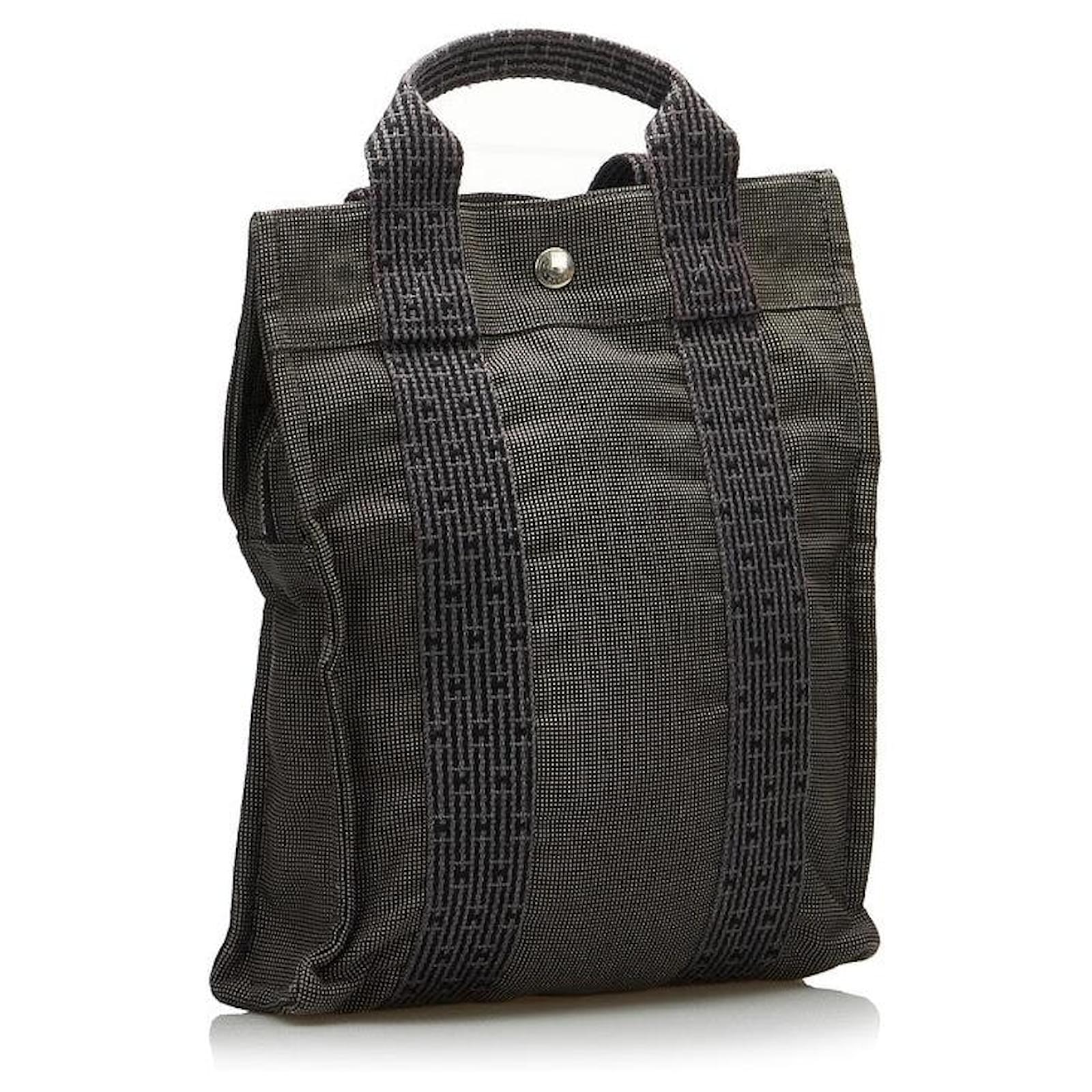 Hermès Toile Herline Backpack Grey Cloth ref.915857 - Joli Closet