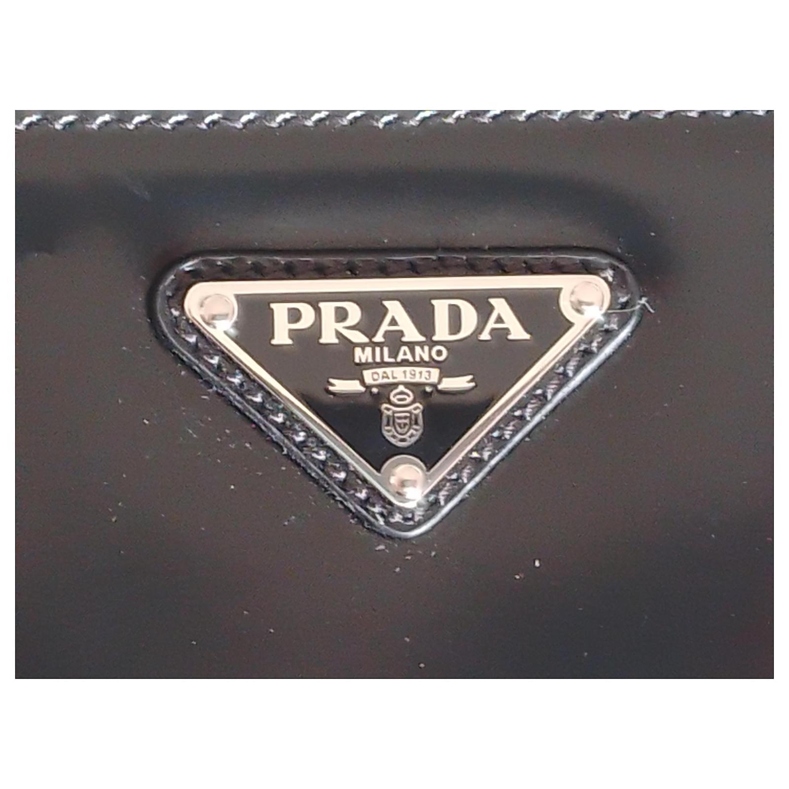 Prada LOGO Black Leather ref.914603 - Joli Closet