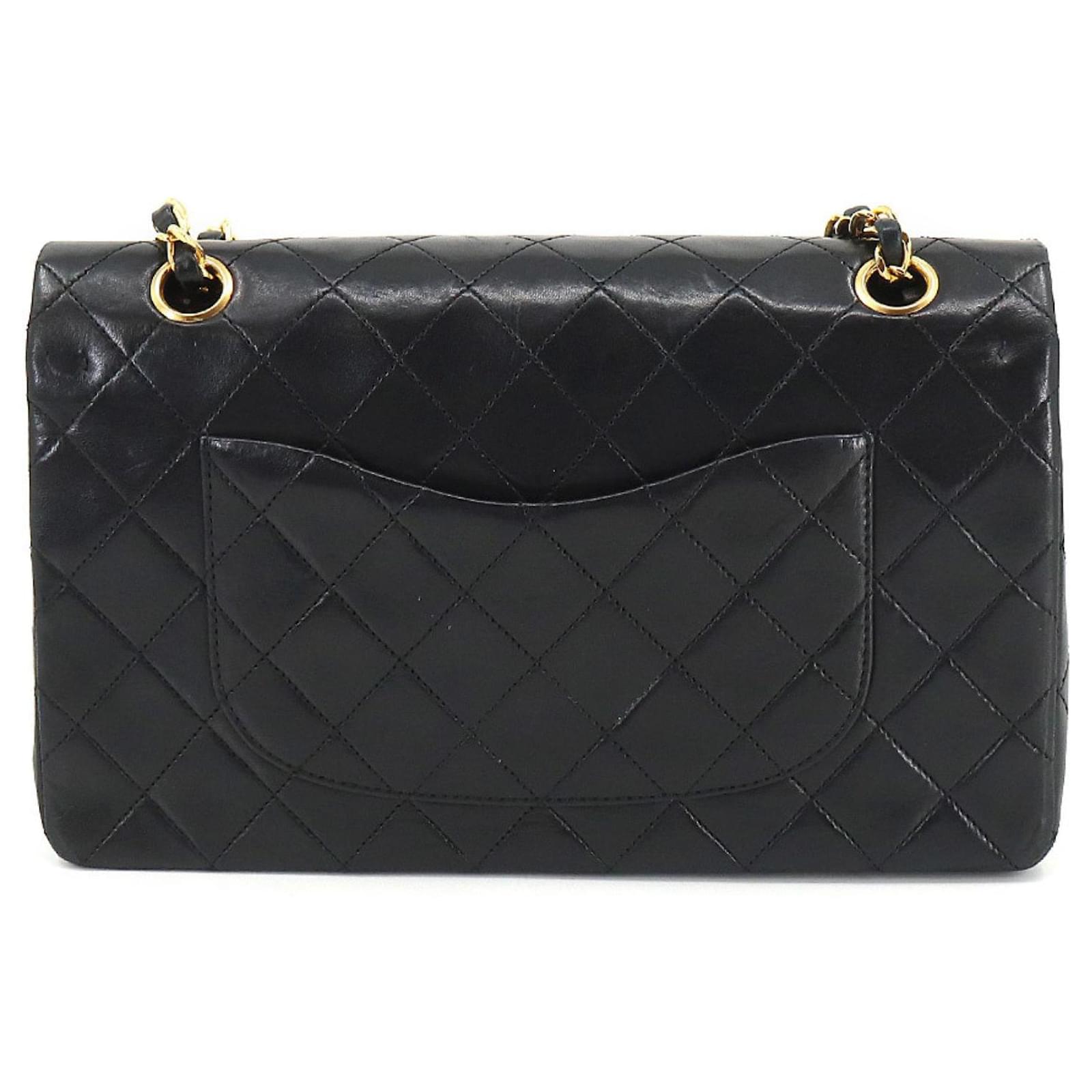 Chanel Timeless Black Leather ref.930815 - Joli Closet