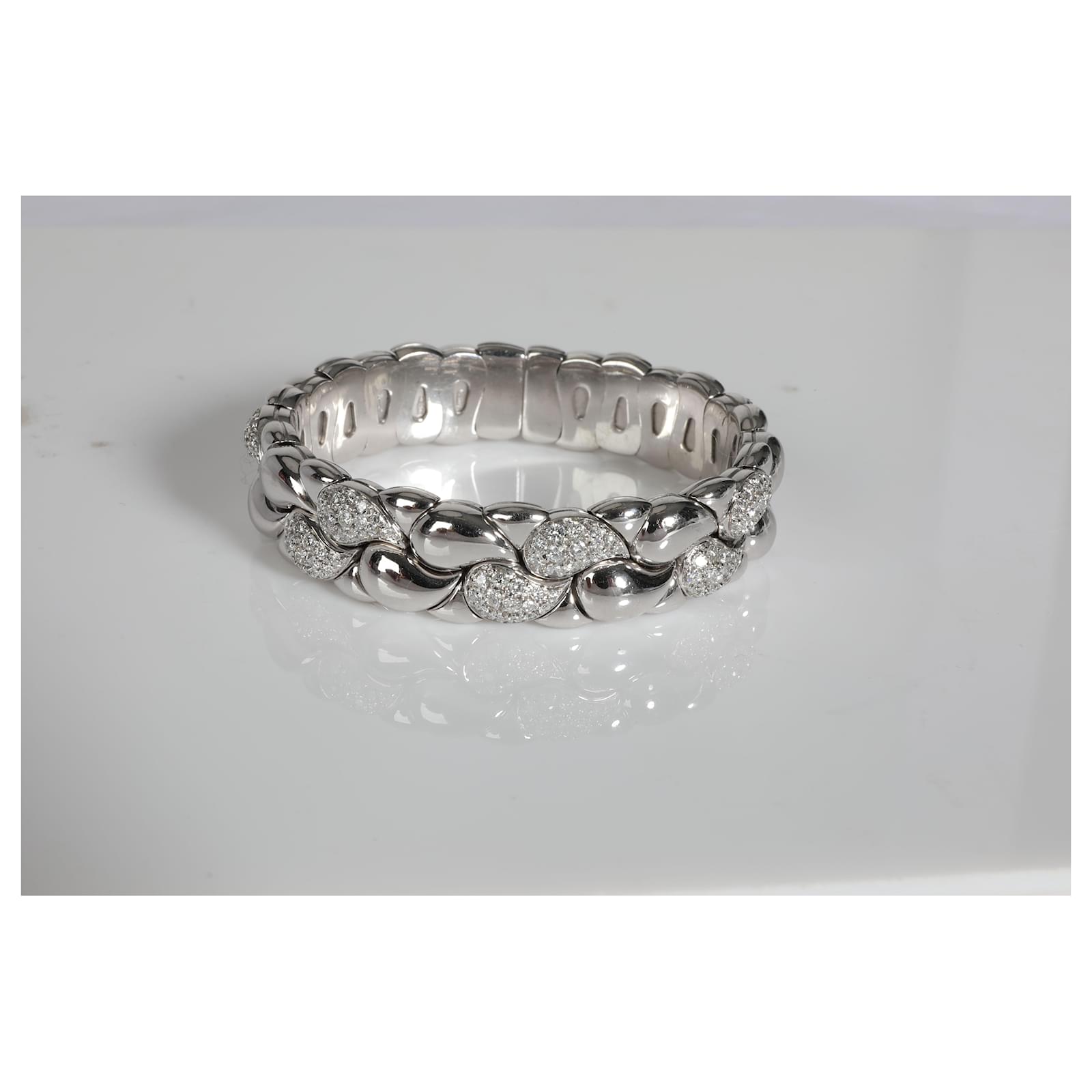 Chopard Casmir Diamond Bangle in 18K white gold 2.1 ctw Silvery ...