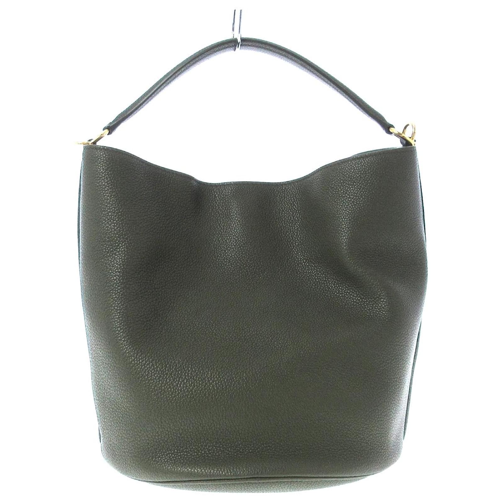 Céline Bucket 16 Khaki Leather ref.933513 - Joli Closet