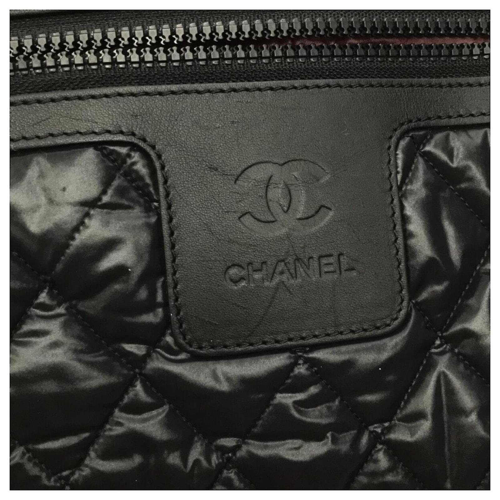 Chanel COCO COCOON Black ref.934867 - Joli Closet