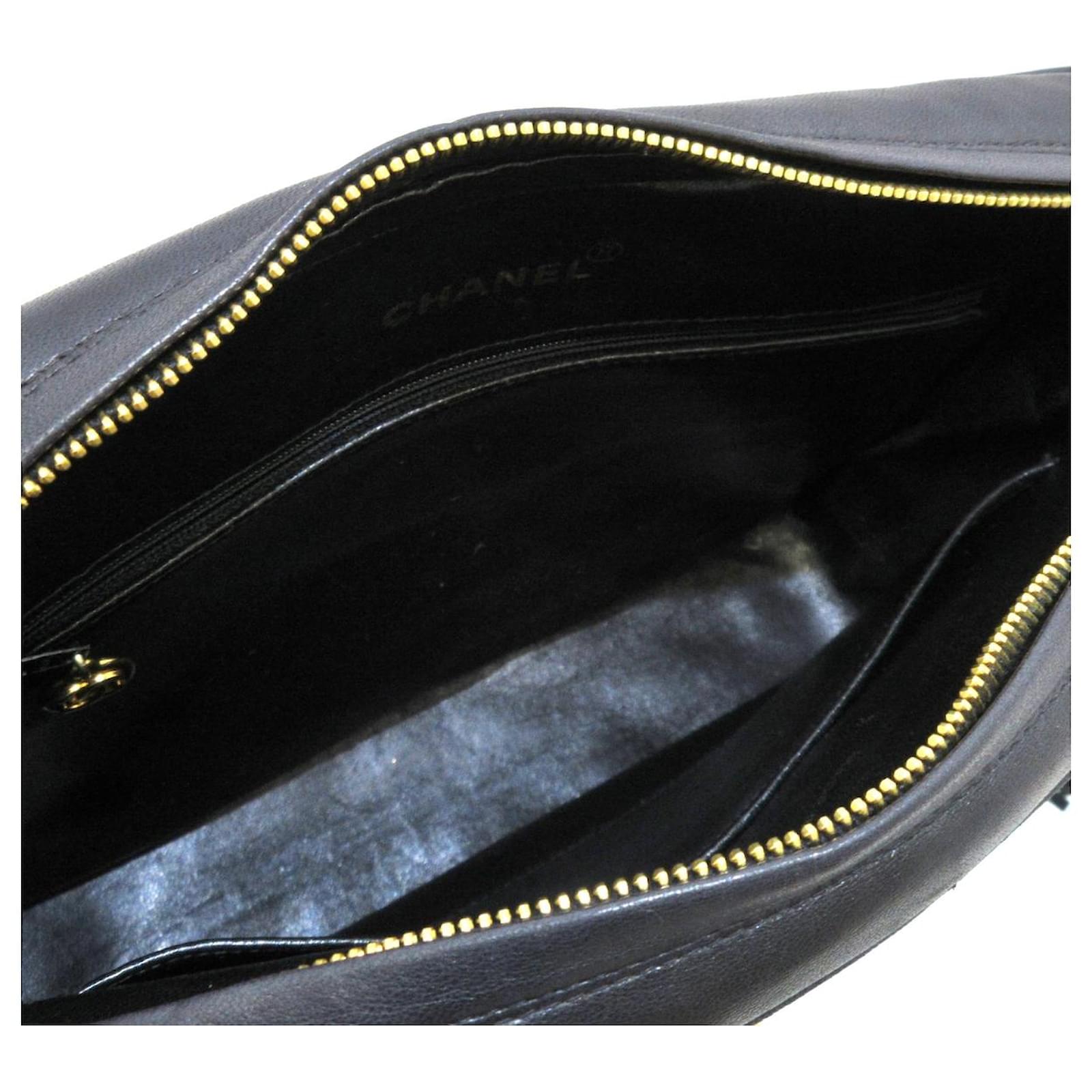 Chanel Matelassé Black Leather ref.945421 - Joli Closet