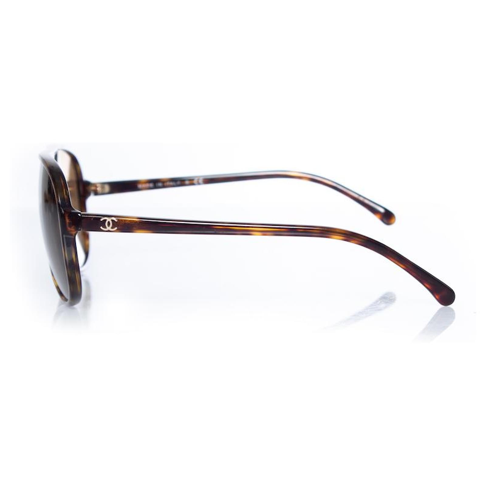Chanel, aviator sunglasses in tortoise print Brown ref.1003750 - Joli ...
