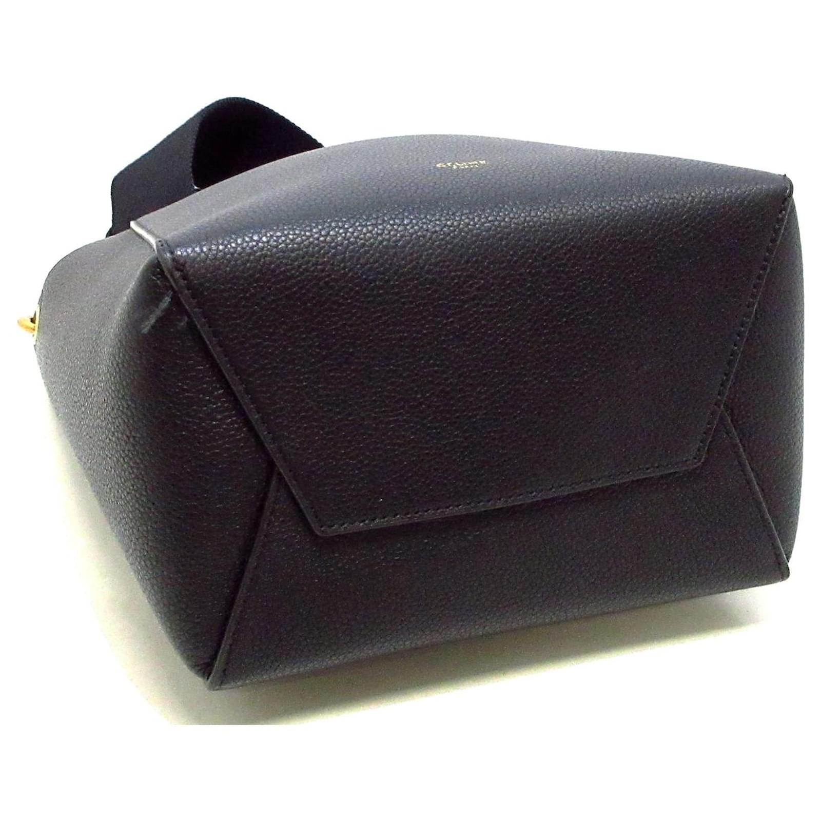 Céline Sangle Black Leather ref.1010495 - Joli Closet