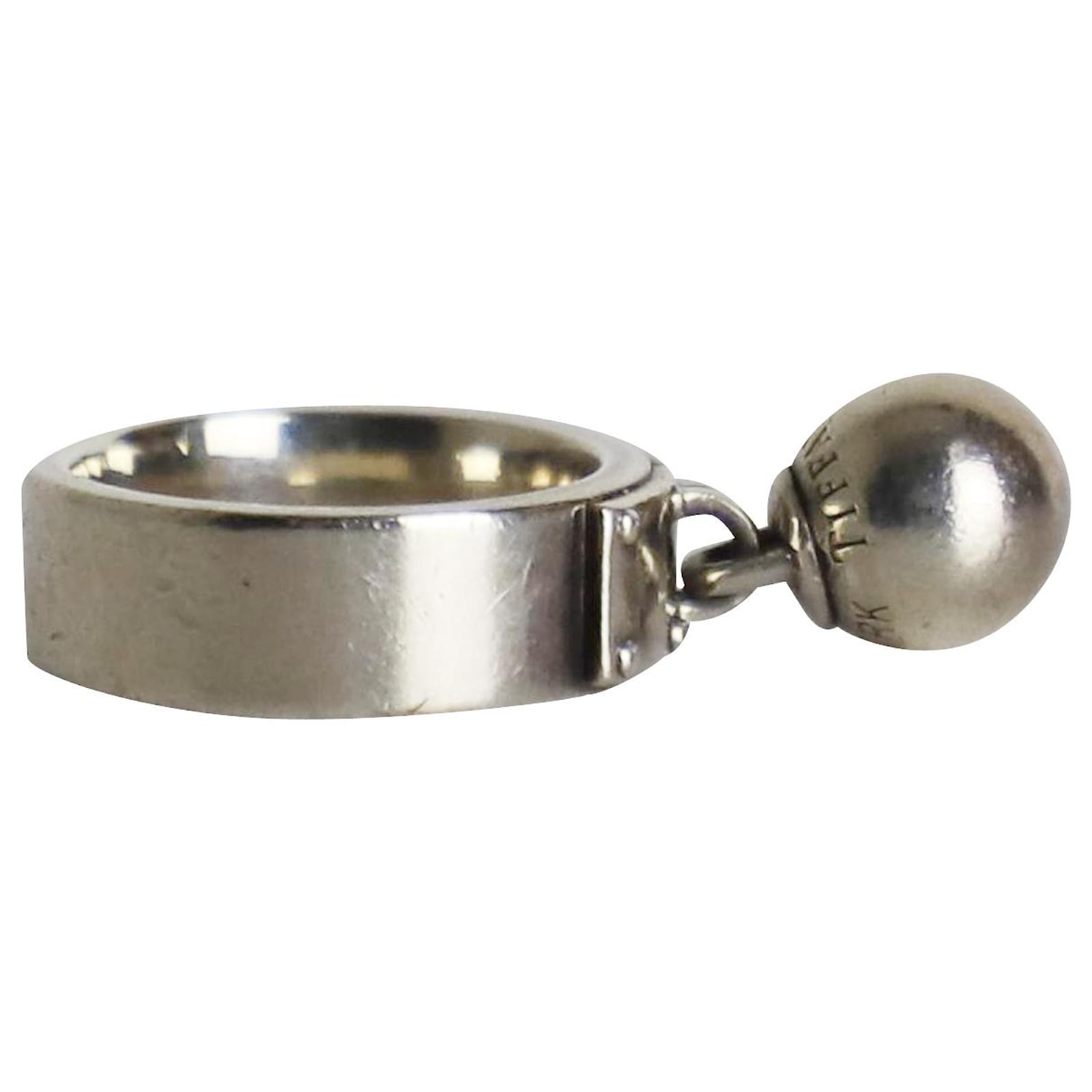 Tiffany & Co Ball Dangle Ring in Silver Metal Silvery Metallic ref ...