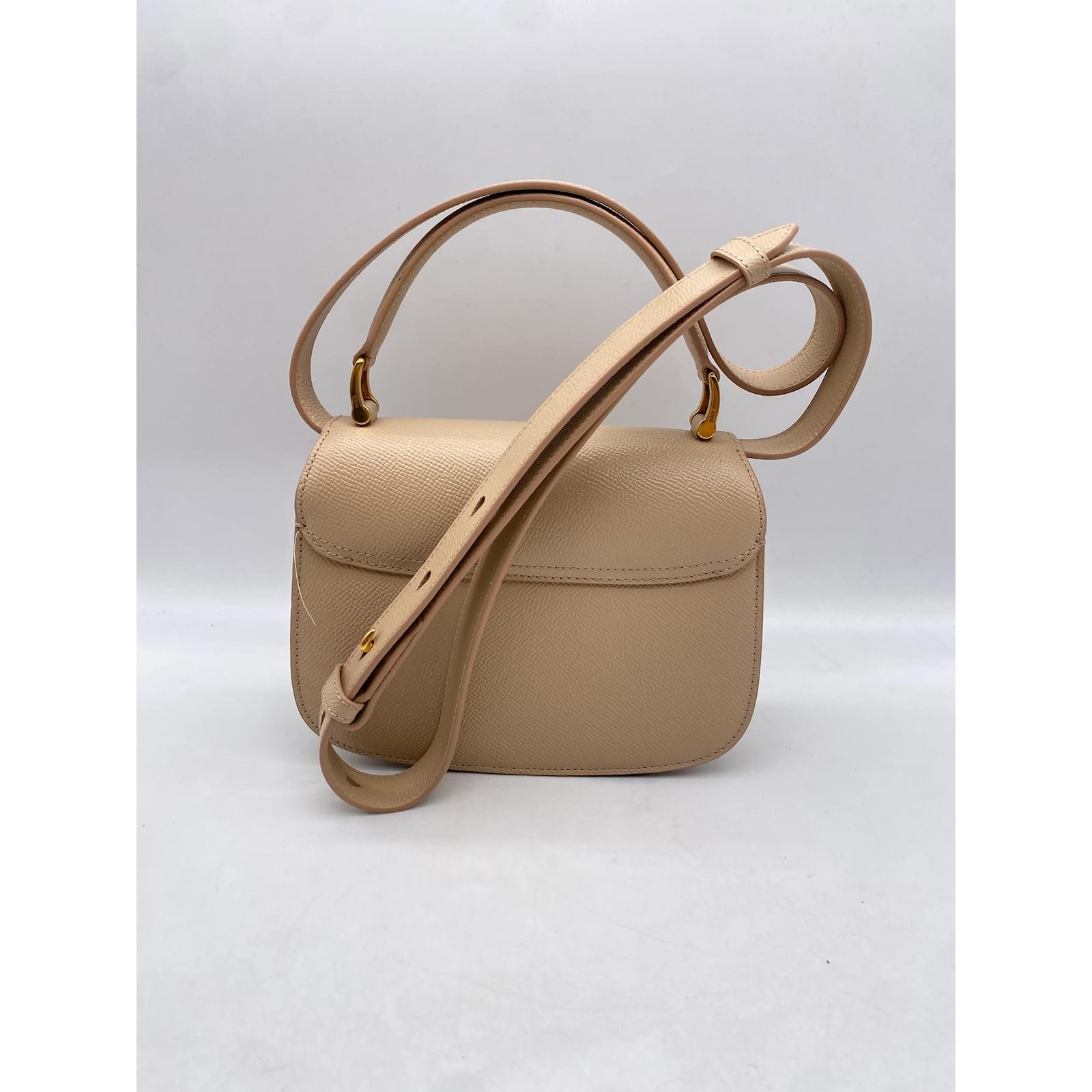 AMI Handbags T. leather Beige ref.1020601 - Joli Closet
