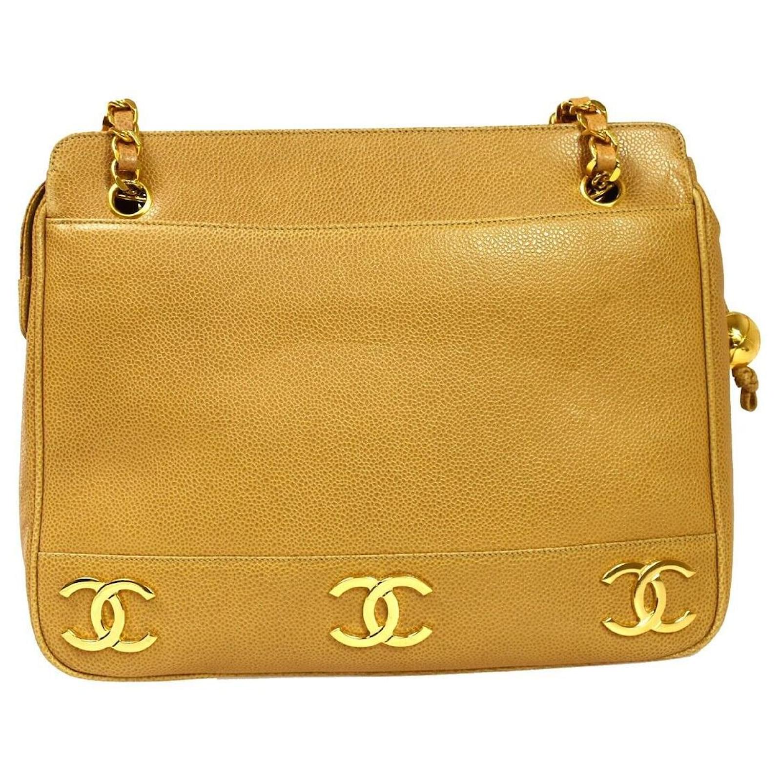 Timeless Chanel Triple coco Beige Leather ref.1028254 - Joli Closet