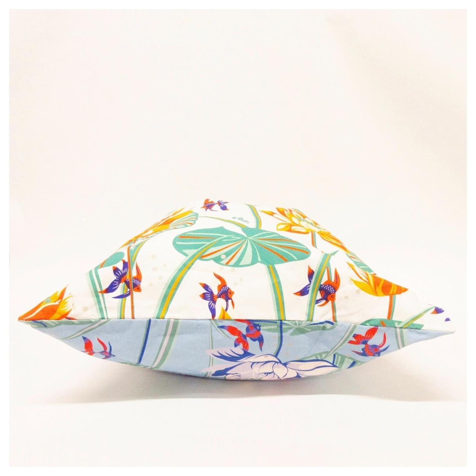 Loewe Drawstring Pouch Multiple colors Cloth ref.1039191 - Joli Closet